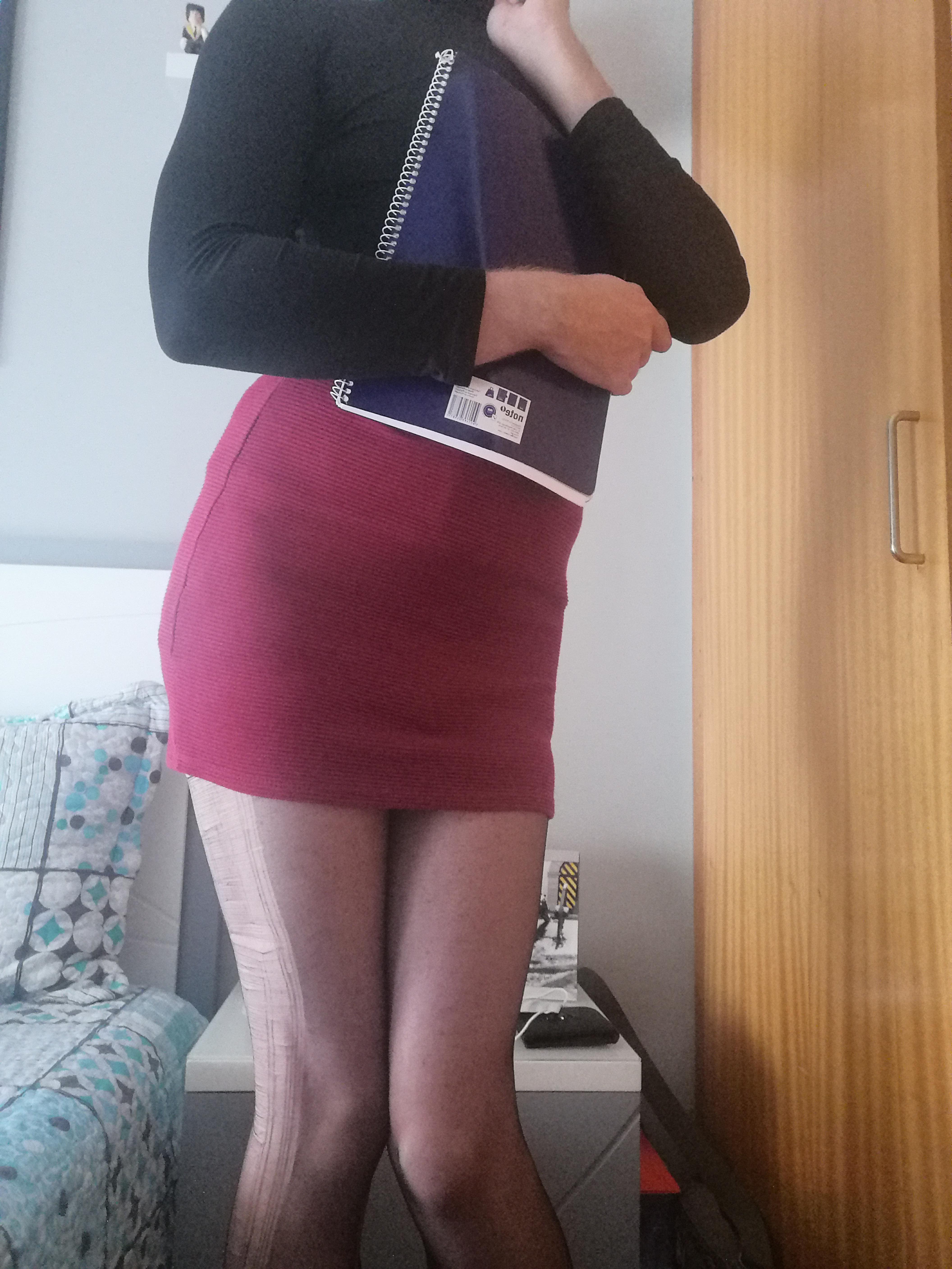 Hello sir, I'm the new office intern | Scrolller