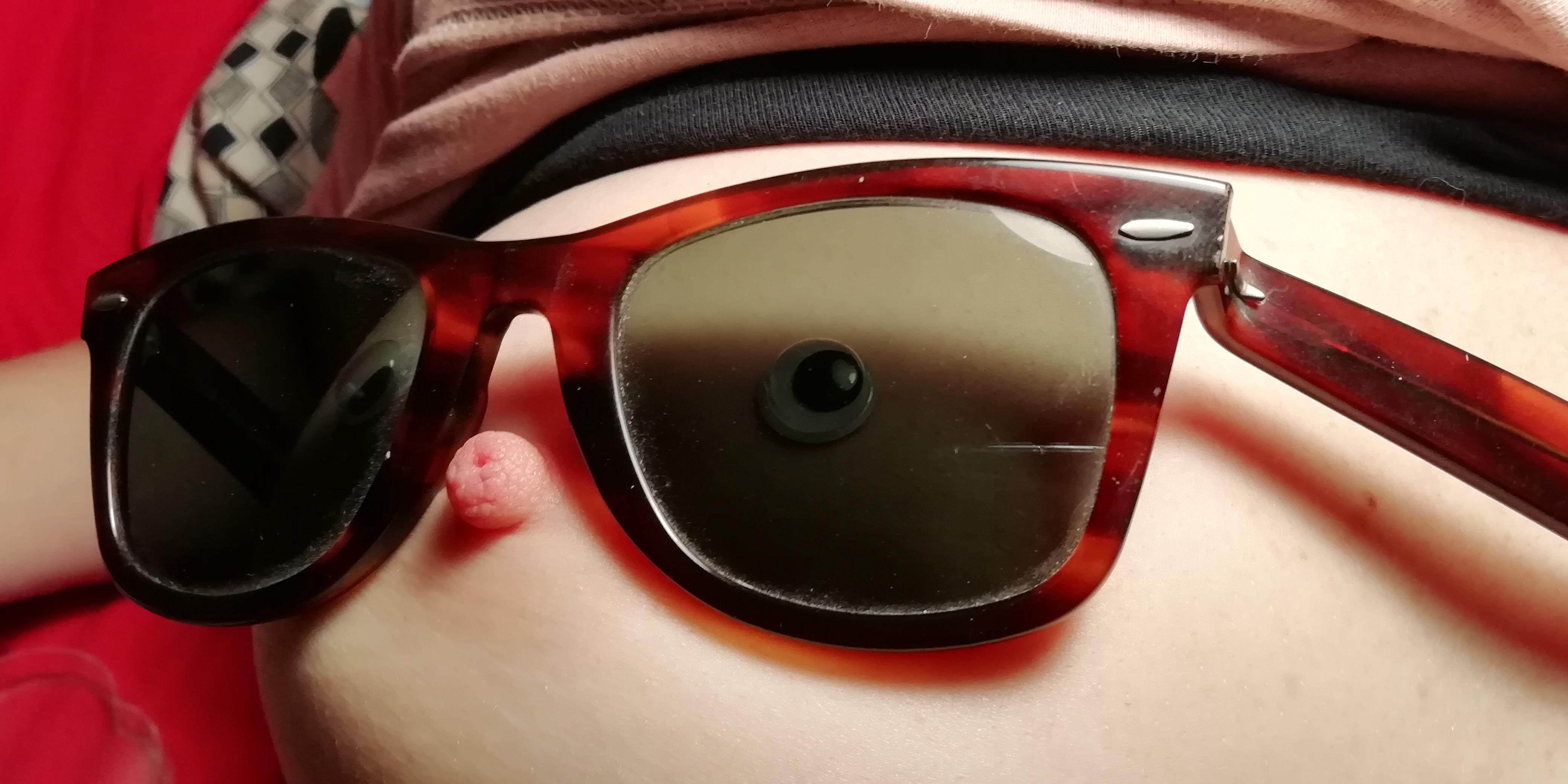 Hello Titty! | Scrolller