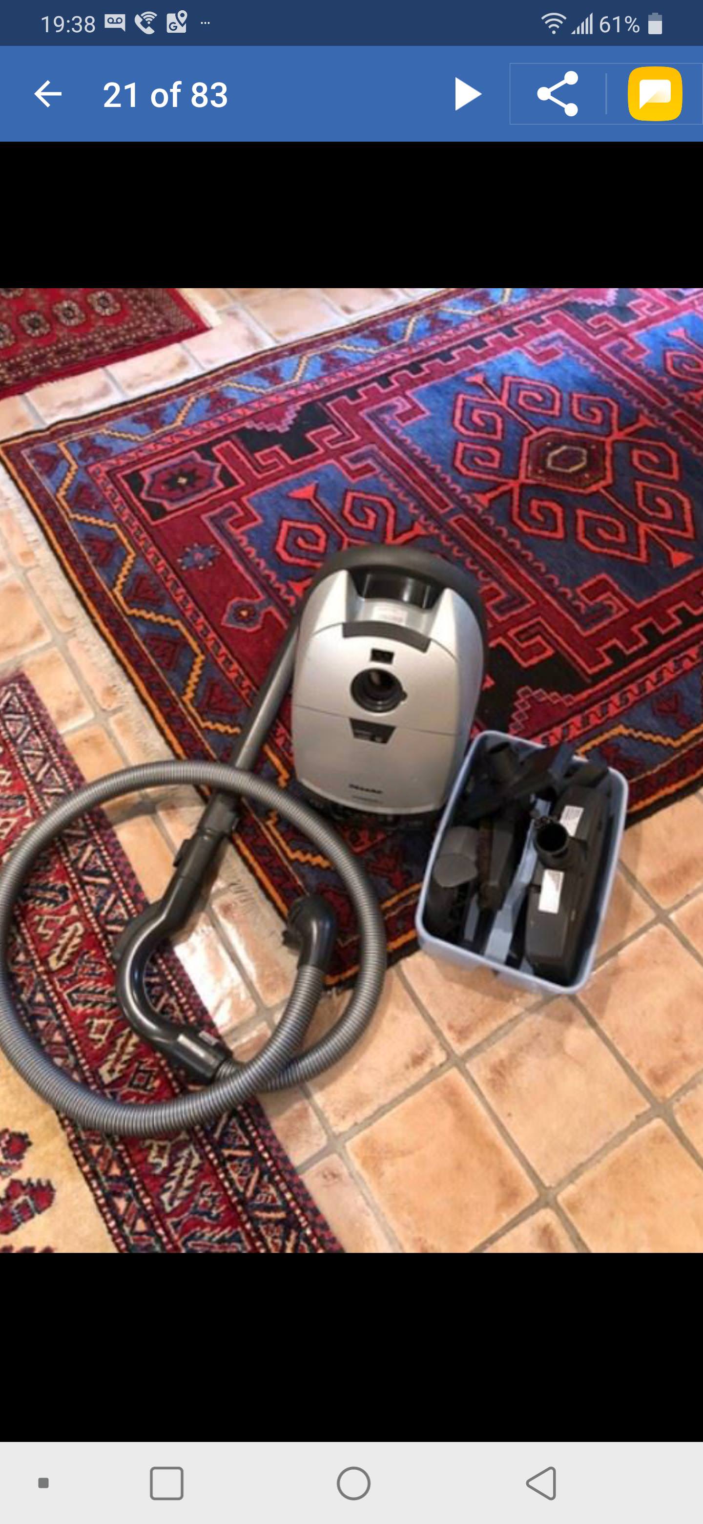 Help identifying this vacuum? | Scrolller