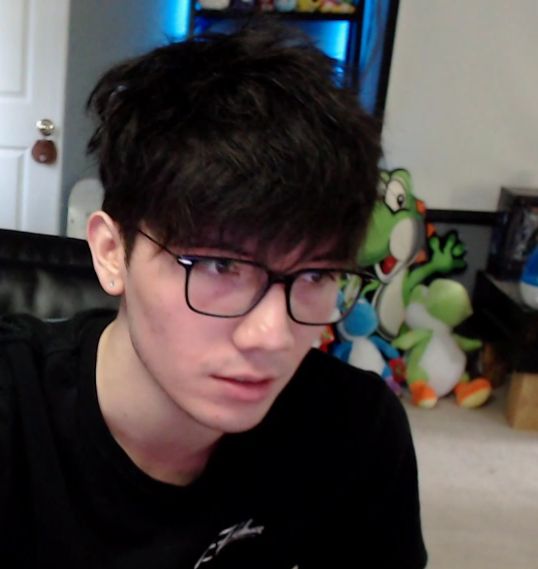 Help IDing these glasses | Scrolller