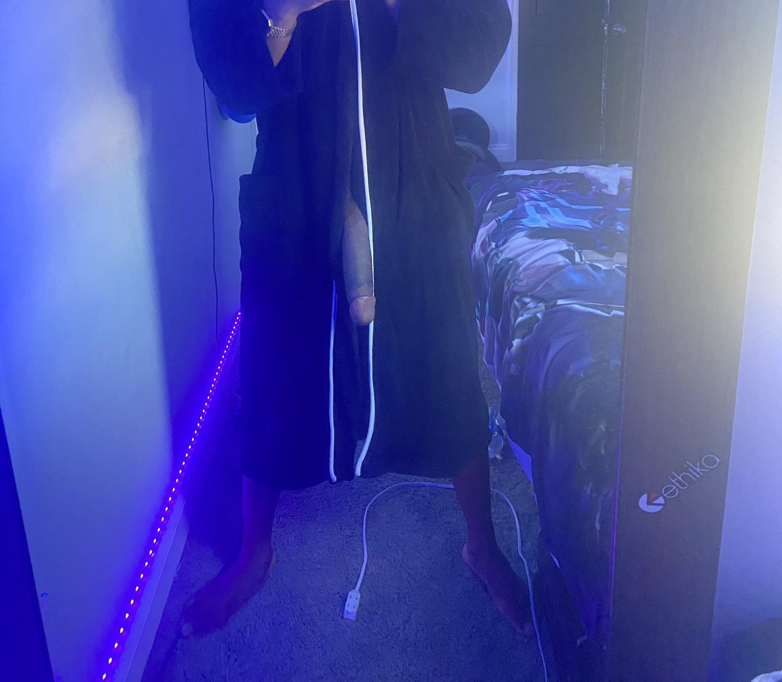 Help Me With My Robe Scrolller Help Me With My Robe Scrolller