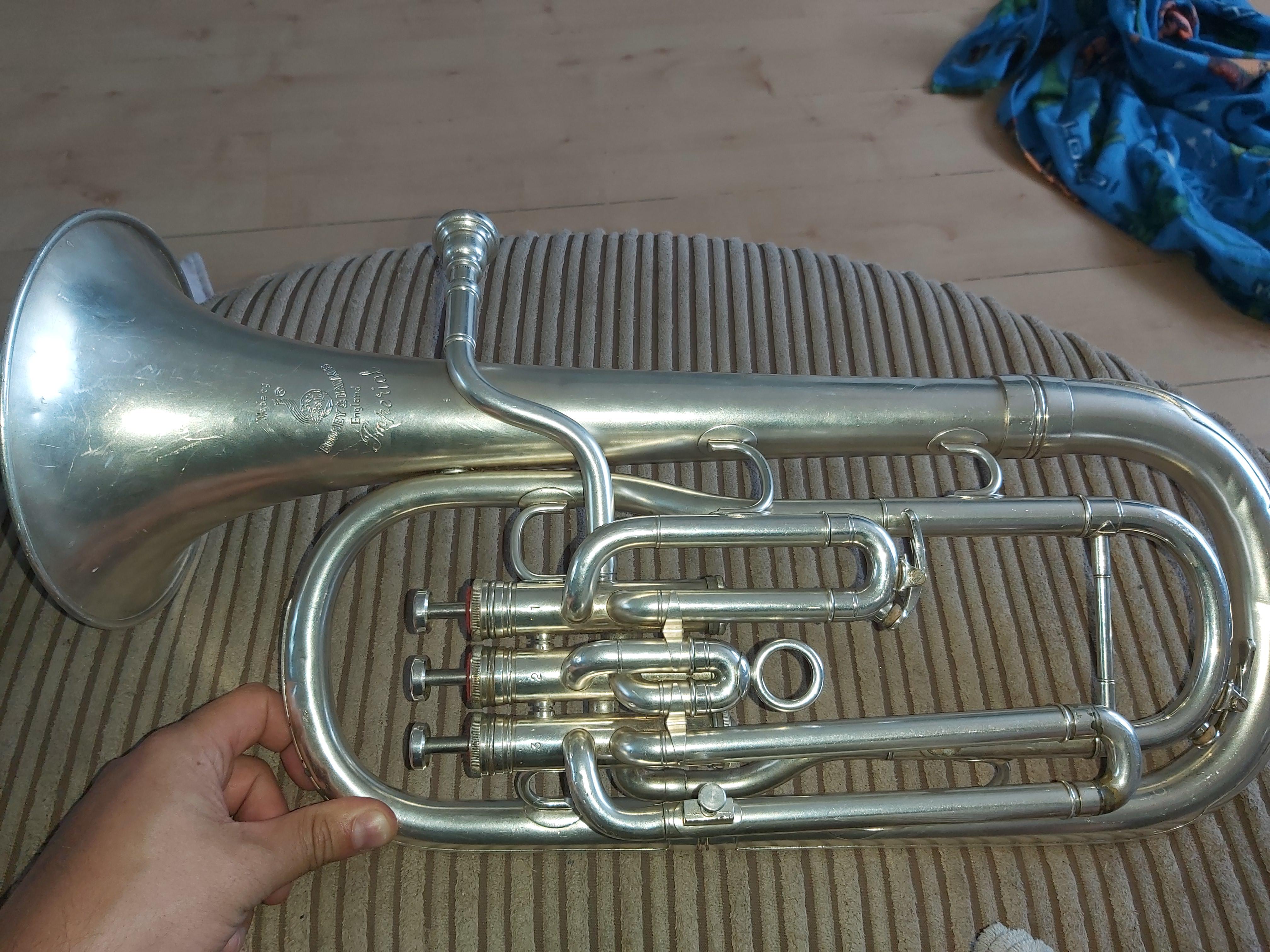 HELP NEEDED | Scrolller