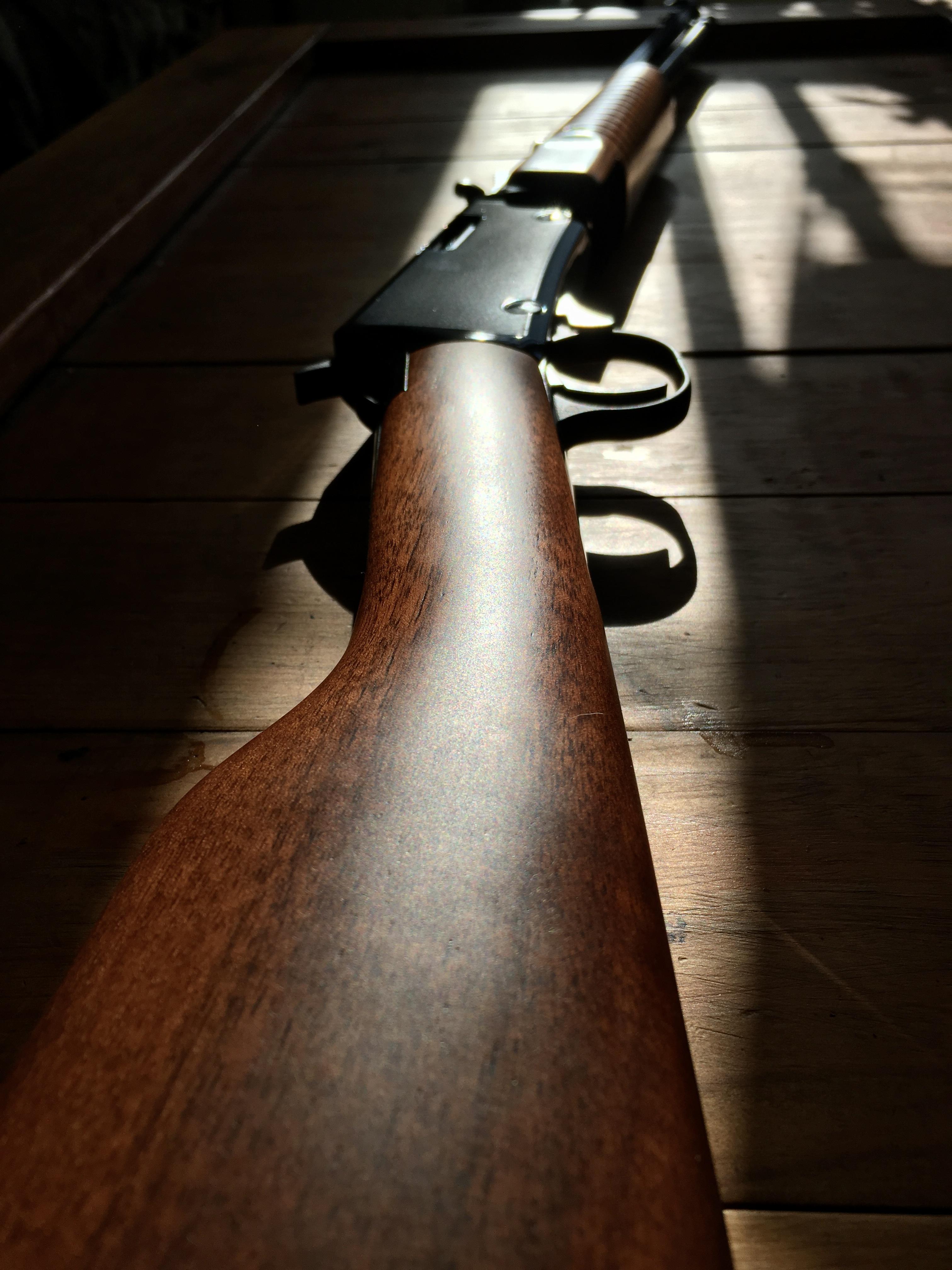 Henry H003T | Scrolller