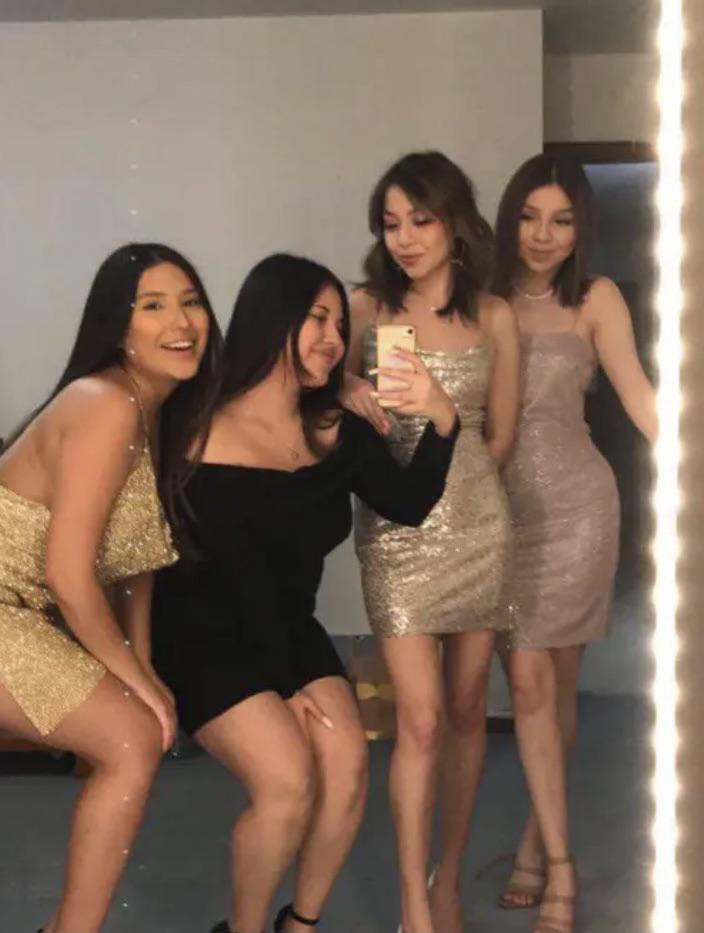 Her and her slutty friends | Scrolller