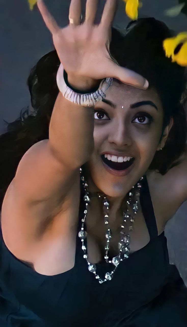 Her armpits and melons 💦 | Scrolller