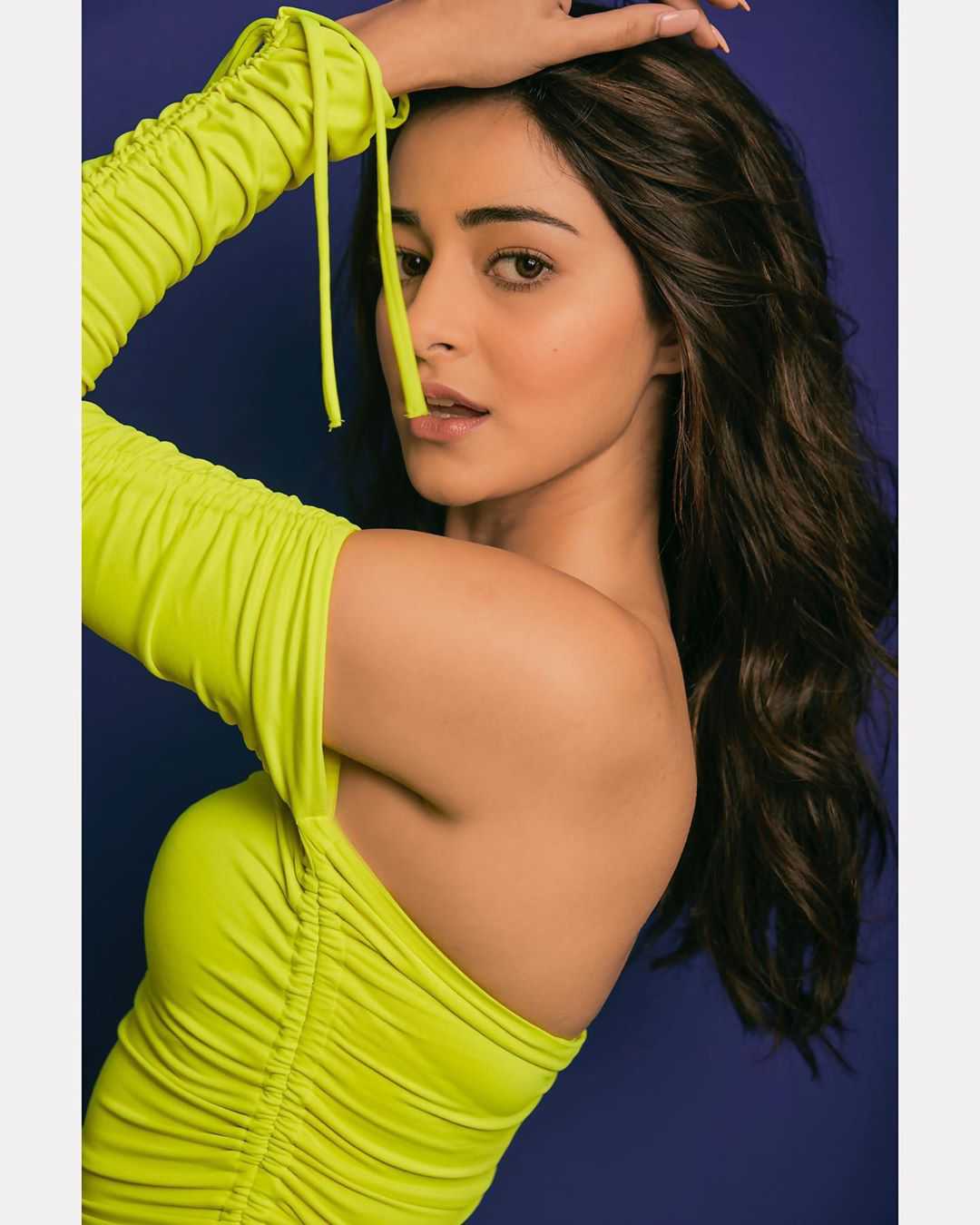 Her Face Can Made You Hard Scrolller