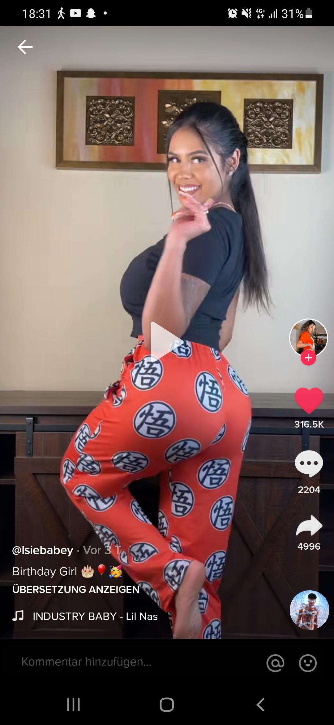 Her 🍑 is bouncing like crazy 💦 | Scrolller