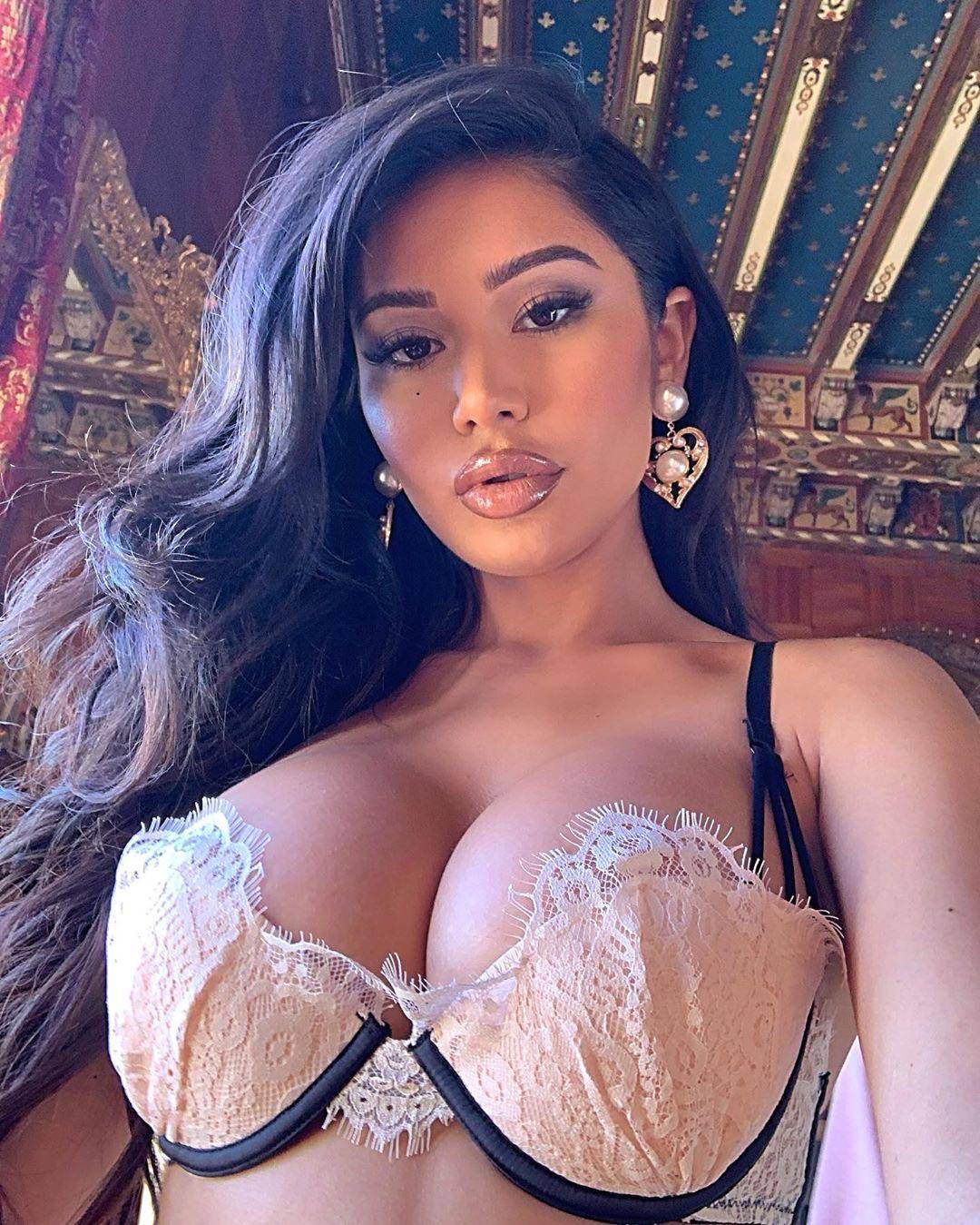 Her POV 🔥 | Scrolller