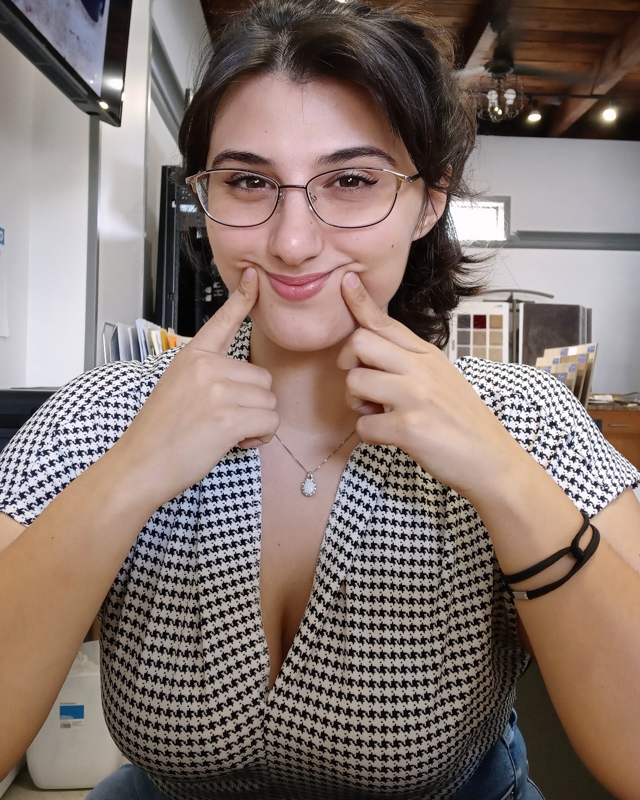 Her Skin Has Never Looked Better Scrolller