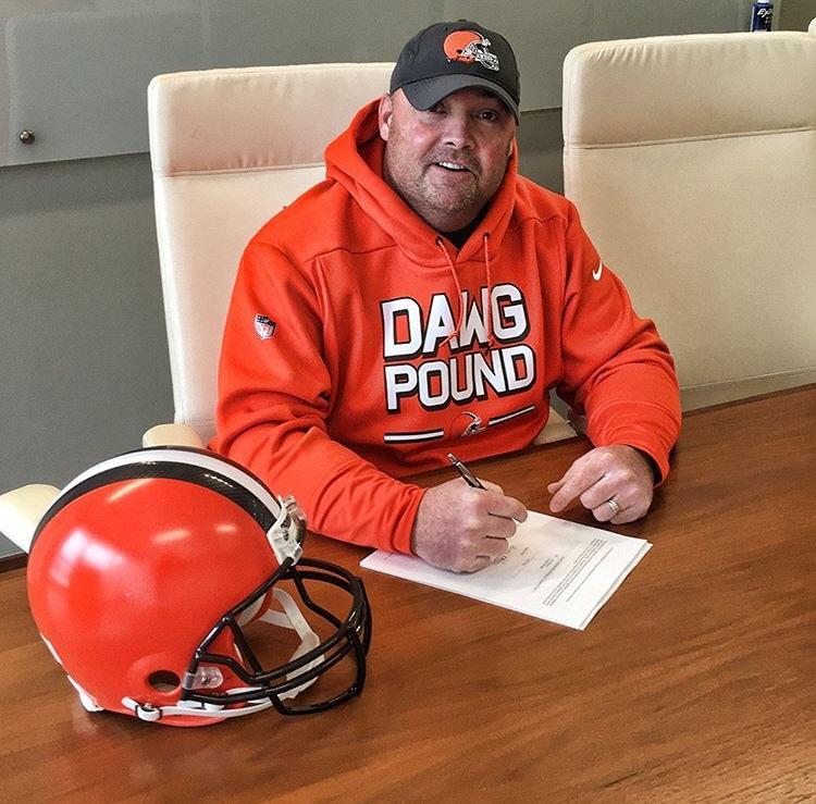 Here is a photograph of our new overlord signing his HC contract | Scrolller