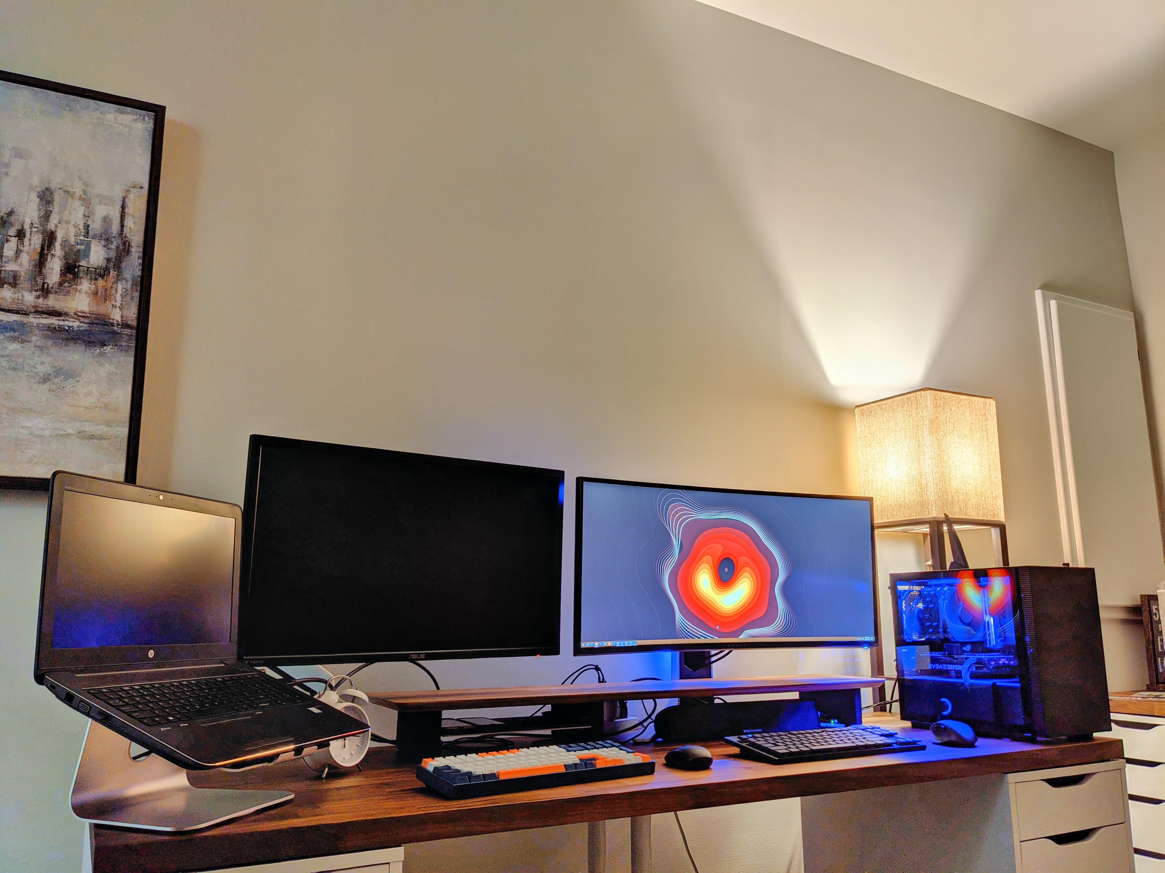 Here is my battlestation / workstation | Scrolller