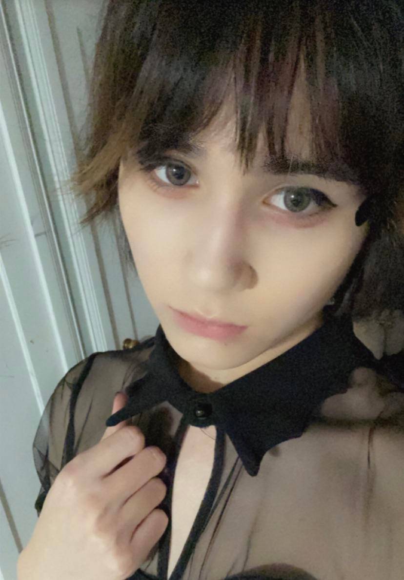 Here’s a bit more of a closeup 😚 | Scrolller