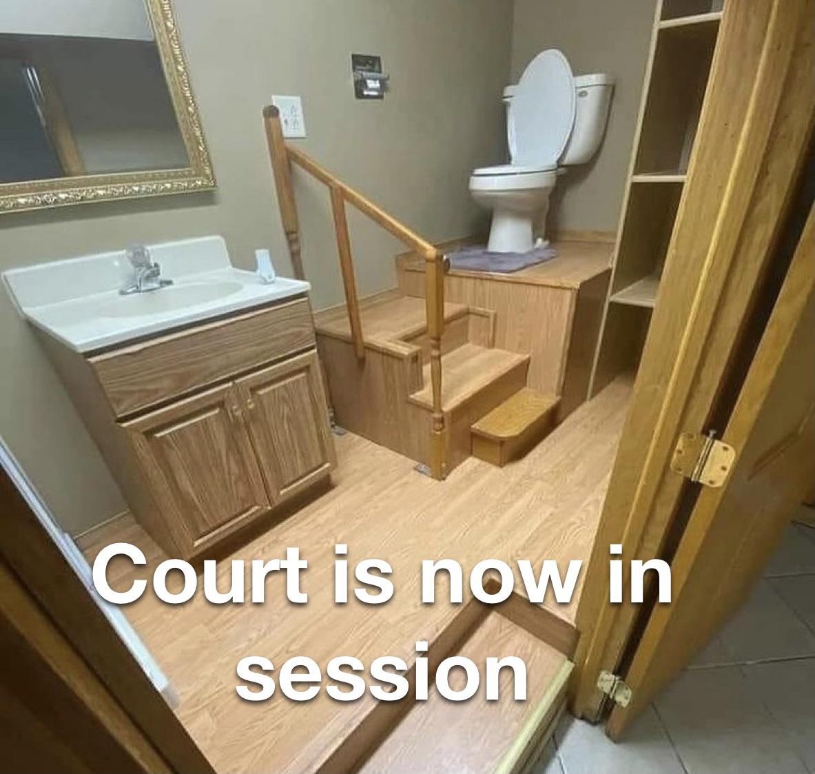 Here ye, here ye! | Scrolller