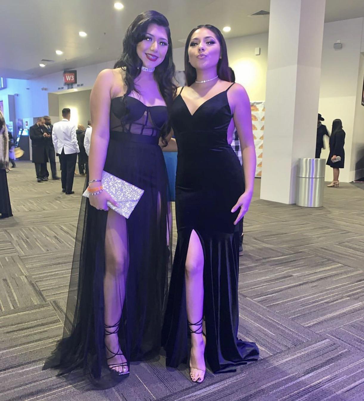 Hermosas ... simplemente... | Scrolller