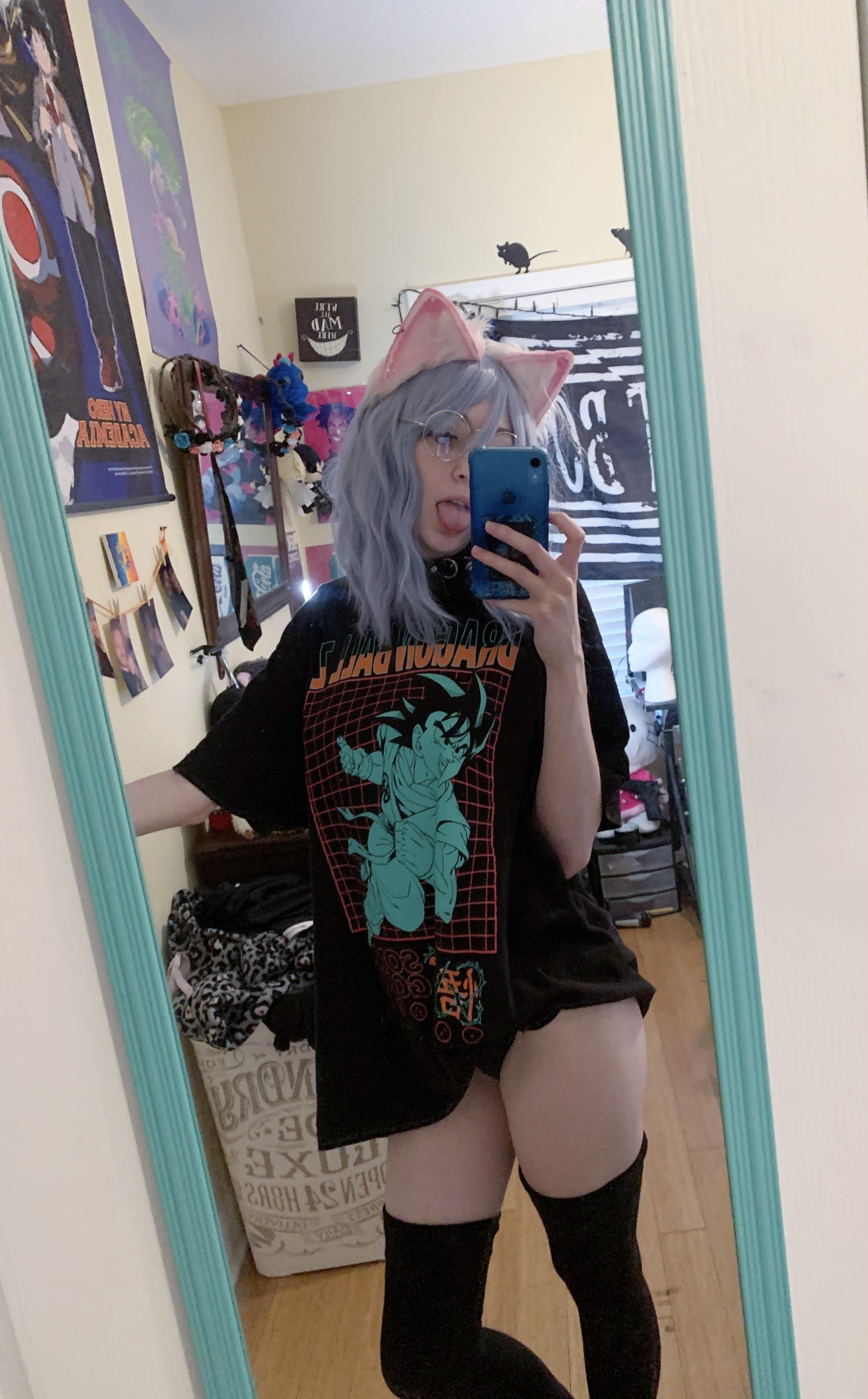 Hewwo uwu | Scrolller