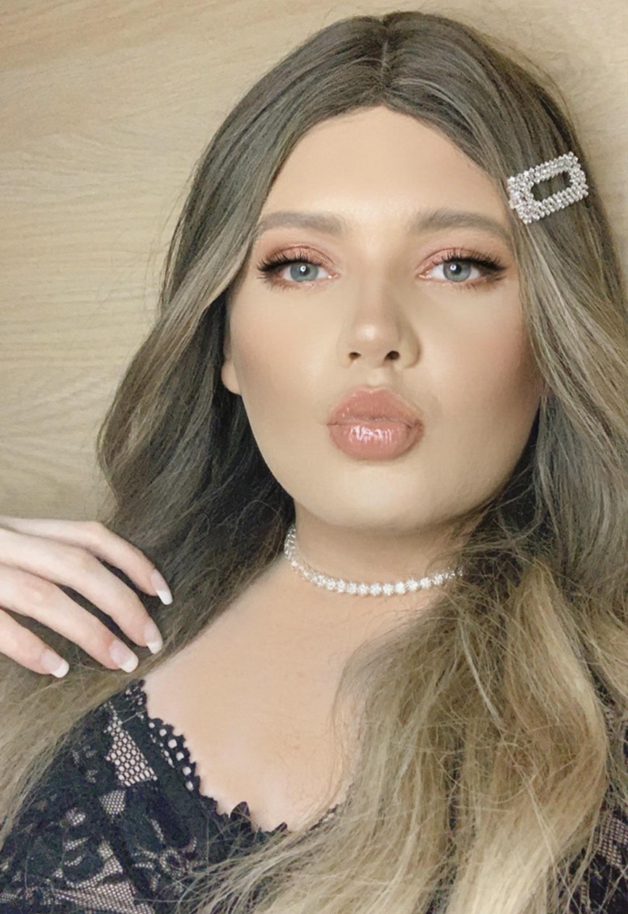 Hey 💋 @AshleyBrookeXXX | Scrolller