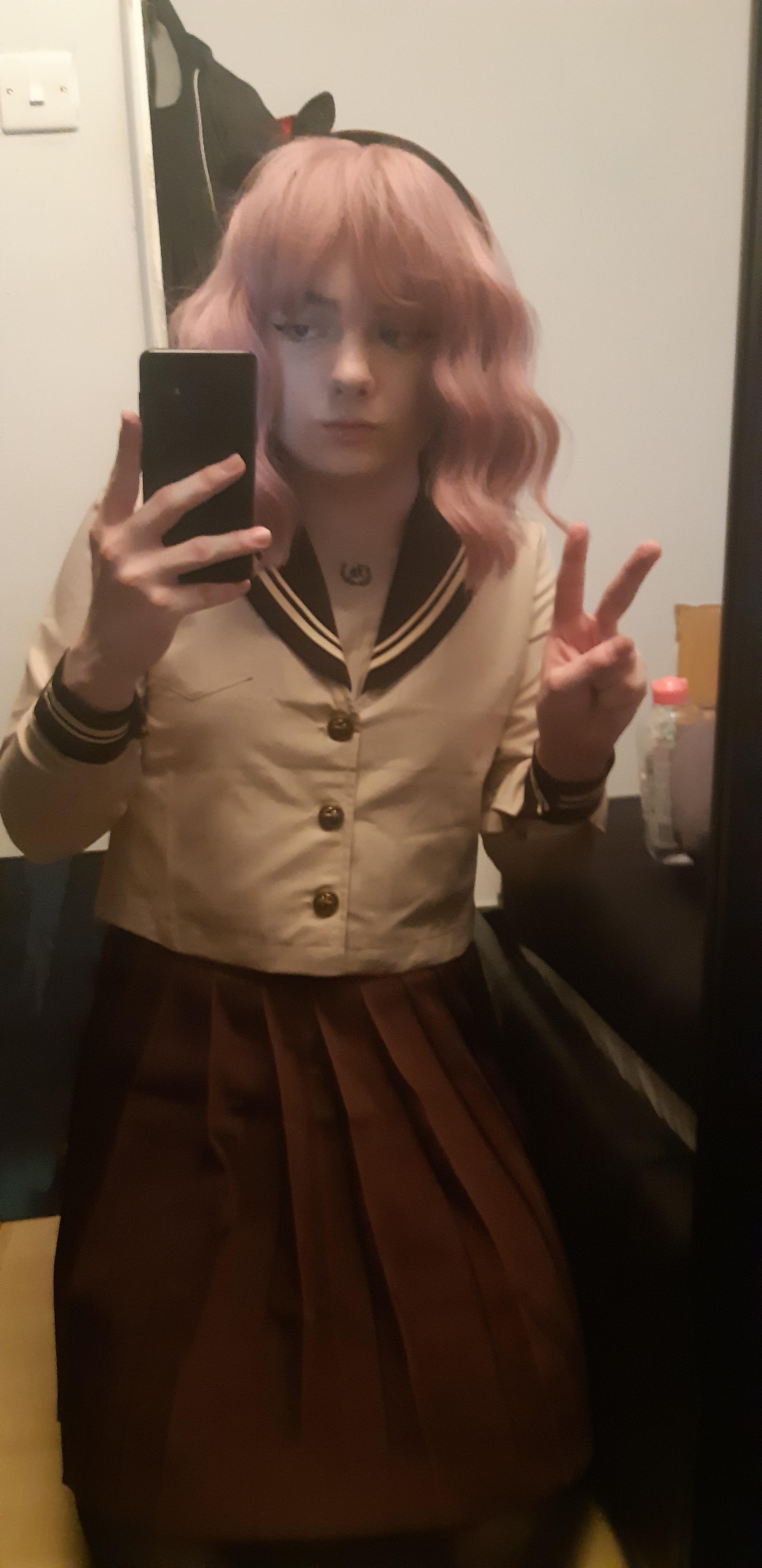 Hey cuties!🧡 | Scrolller