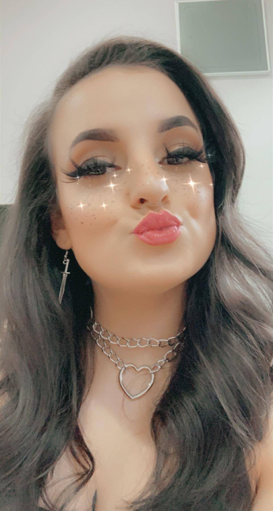 Hey 😘 | Scrolller