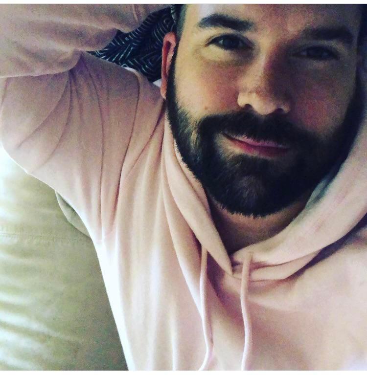 Hey fellas 😊🌈 | Scrolller