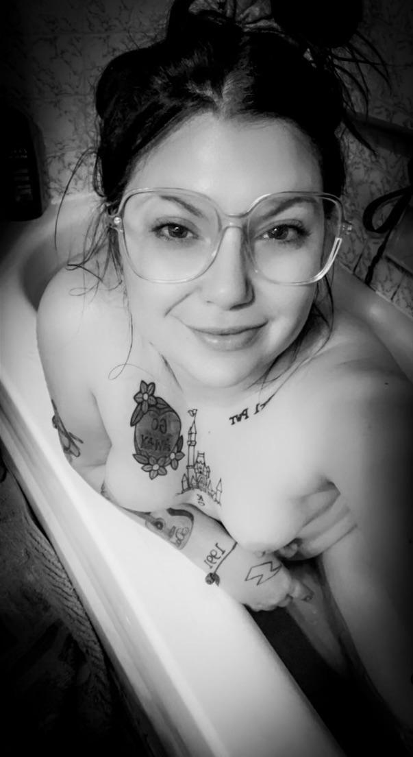 Bath time, anyone want to join me? | Scrolller