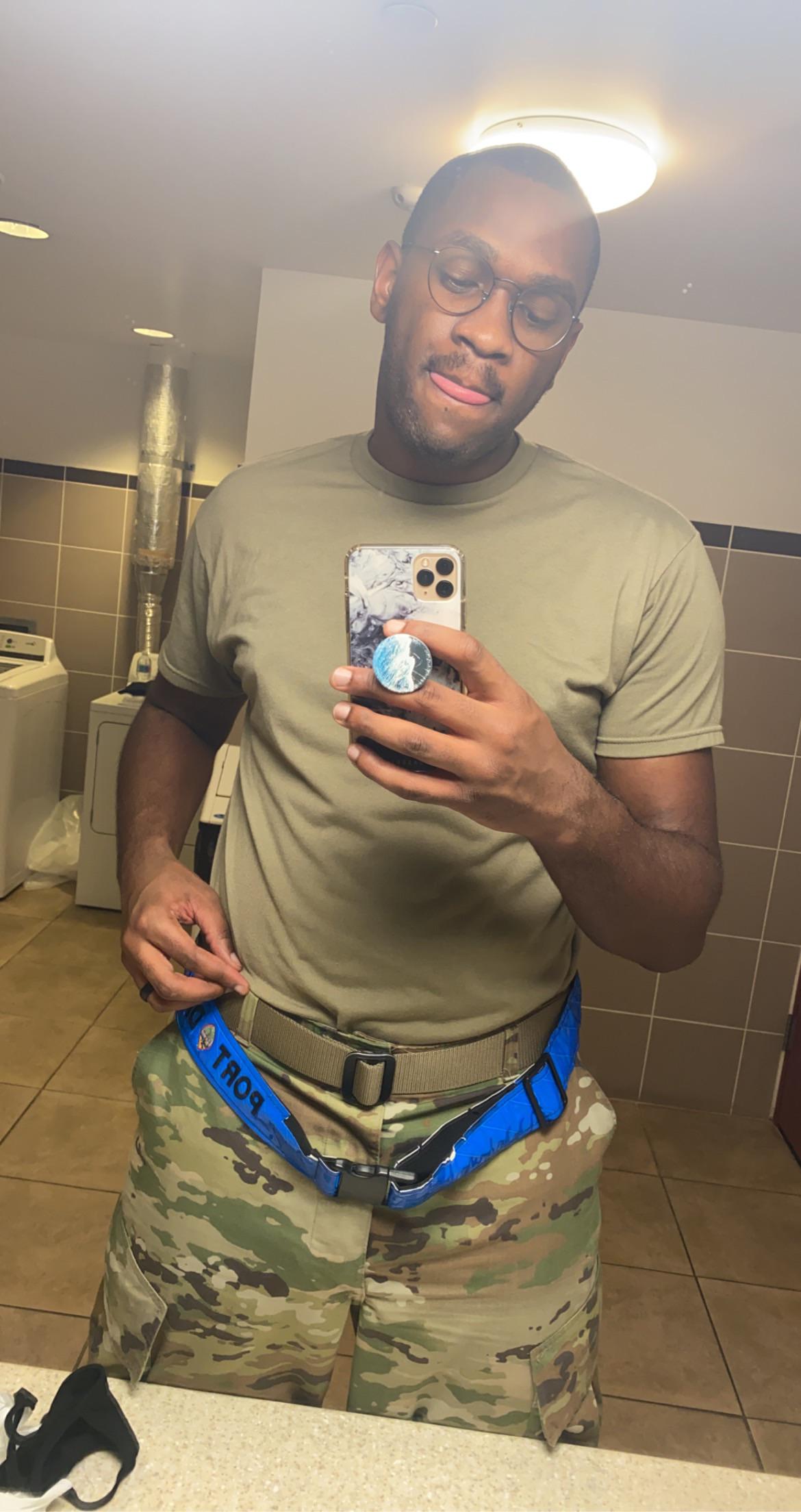 Hey heyy ! First post in this group | Scrolller