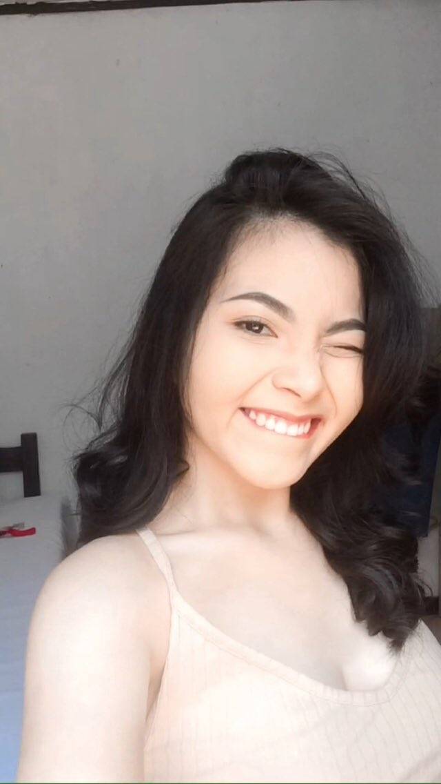 Hey there | Scrolller