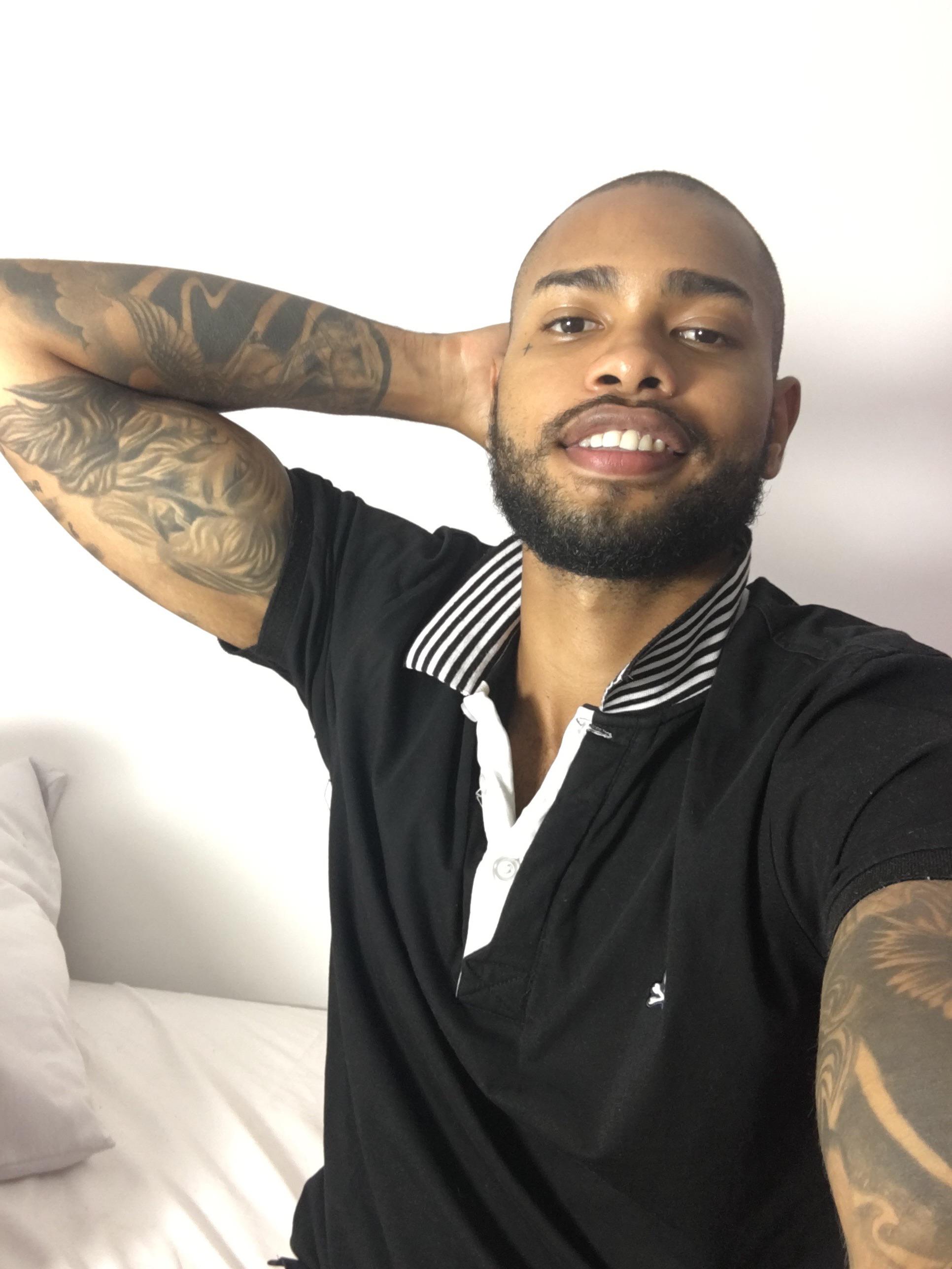 Hey there, polo psycho bunny do u like? | Scrolller