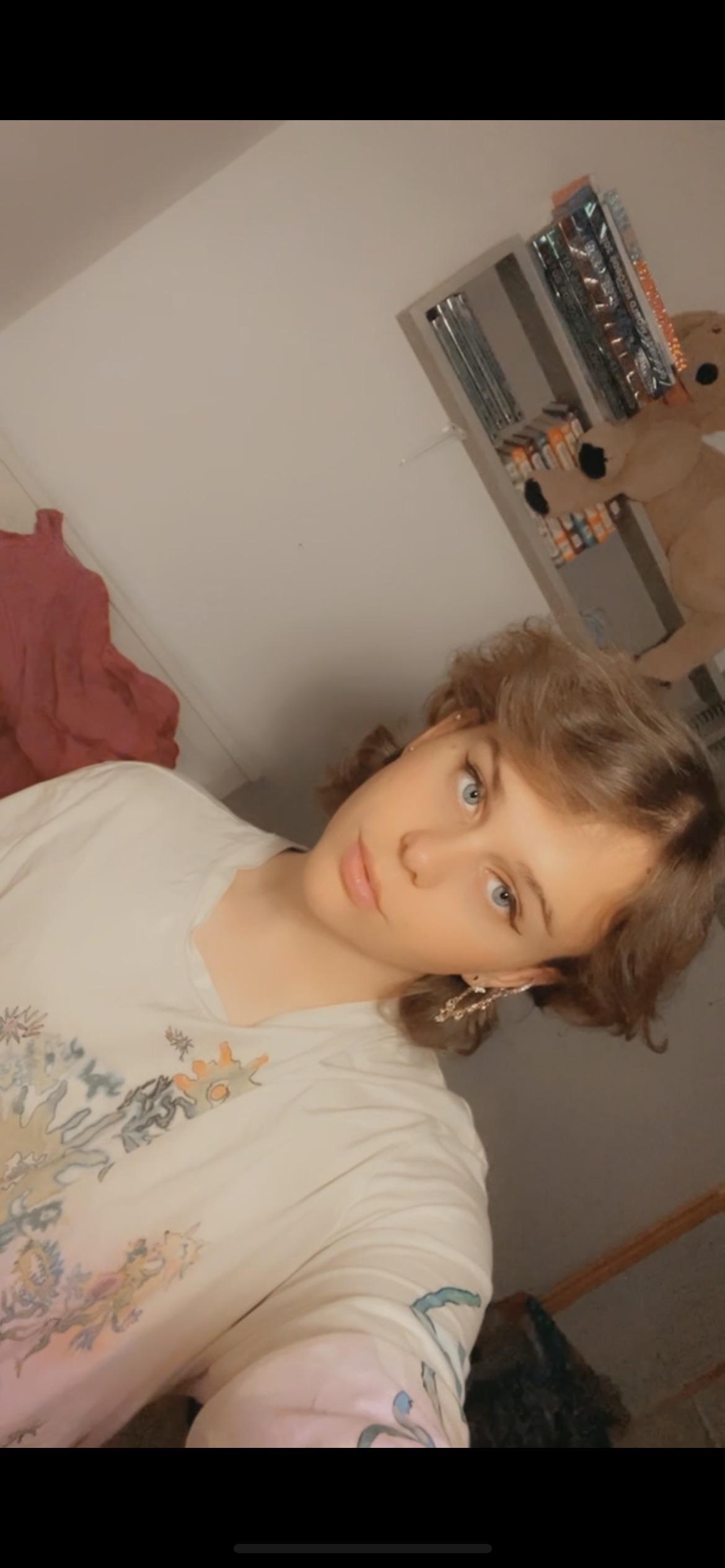 heyy 💅 | Scrolller