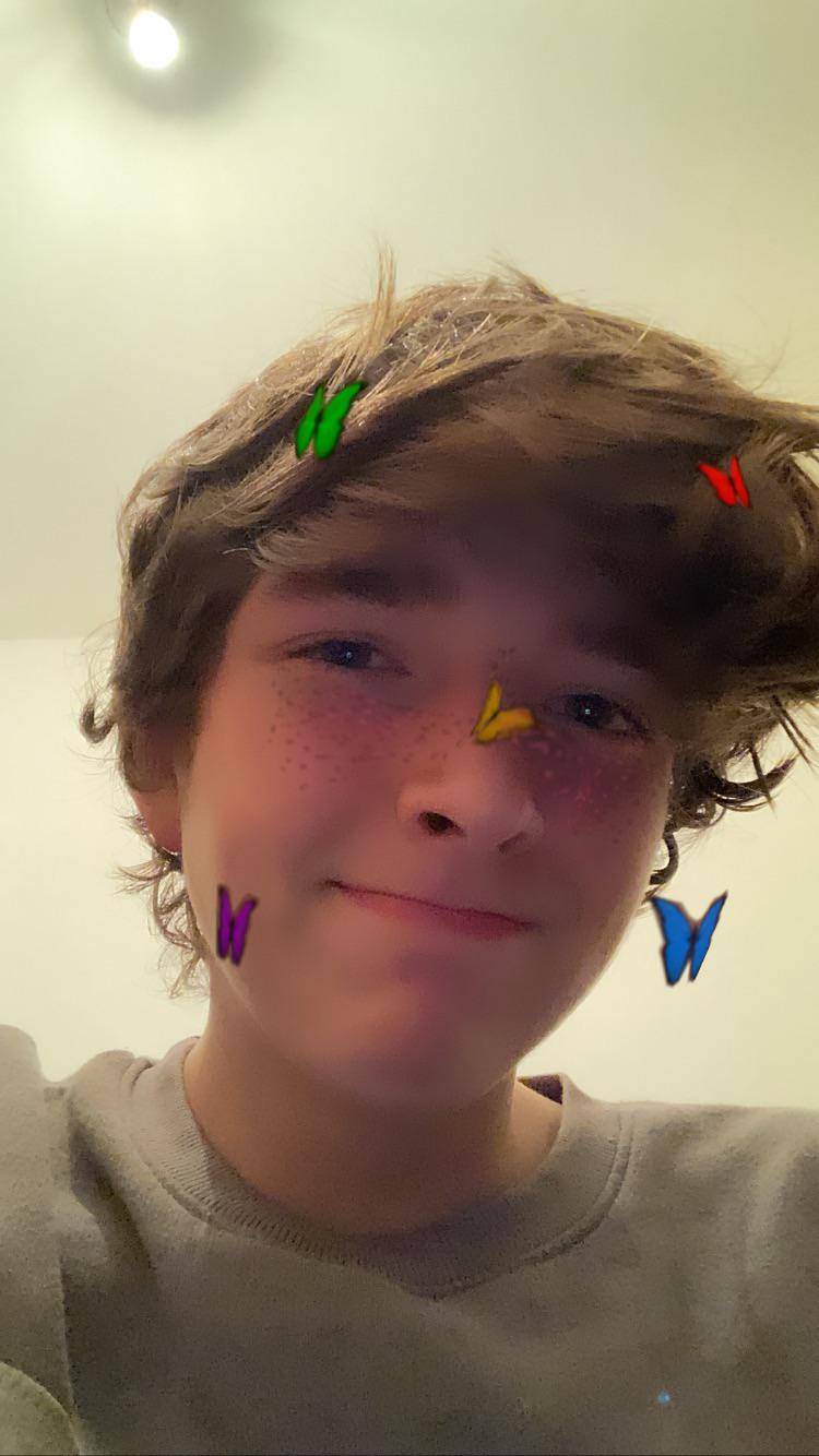 Heyy again 😊 | Scrolller