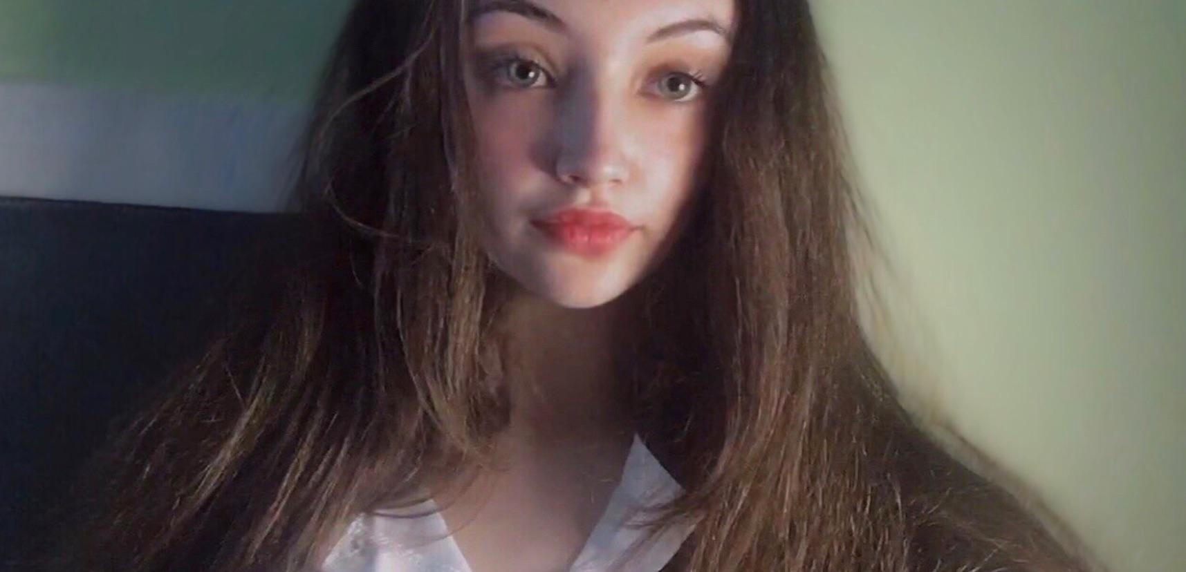 hi~ (18f) | Scrolller