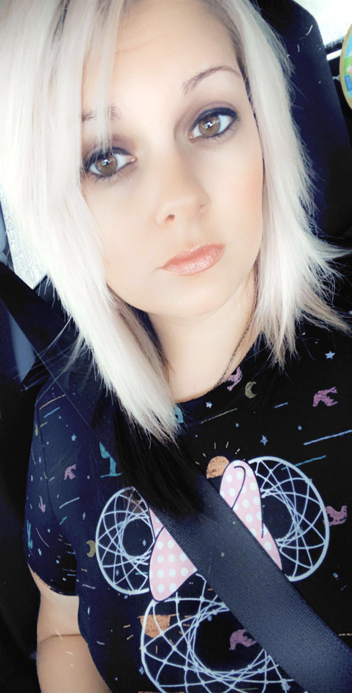 Hi 🥰 [31F] | Scrolller