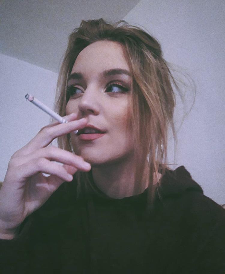 Hi again | Scrolller