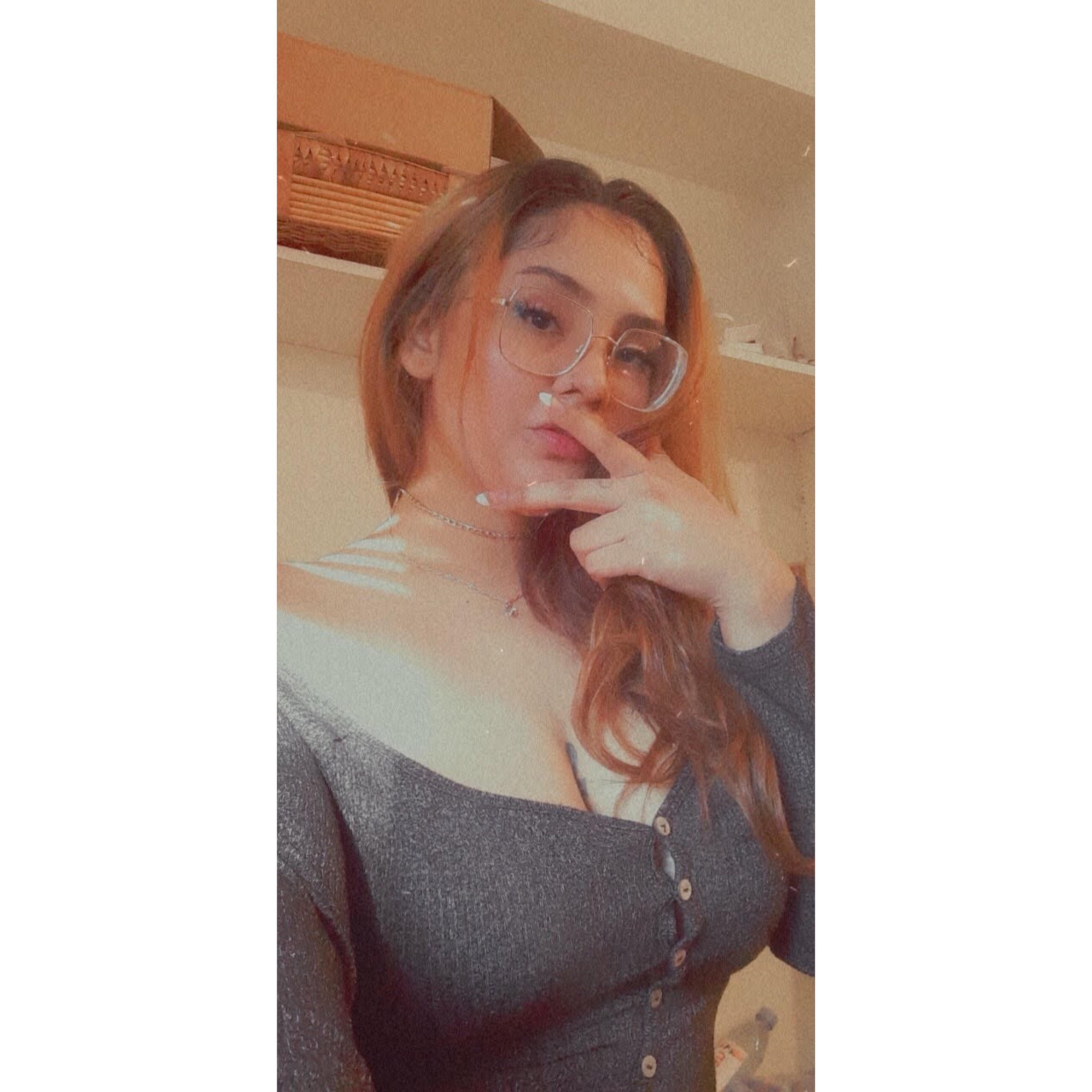 Hi honey(: | Scrolller