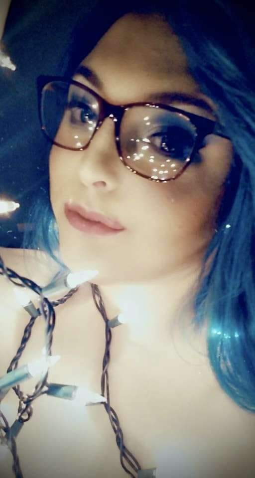 Hi I'm B! | Scrolller