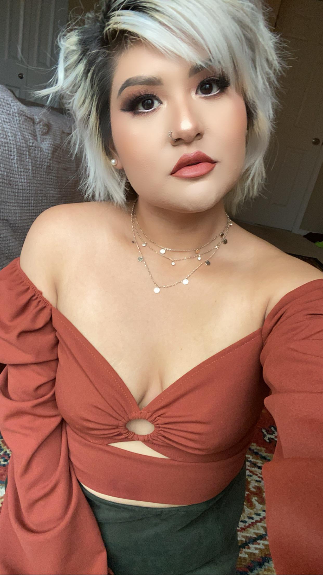 Hi :) [over 18] | Scrolller