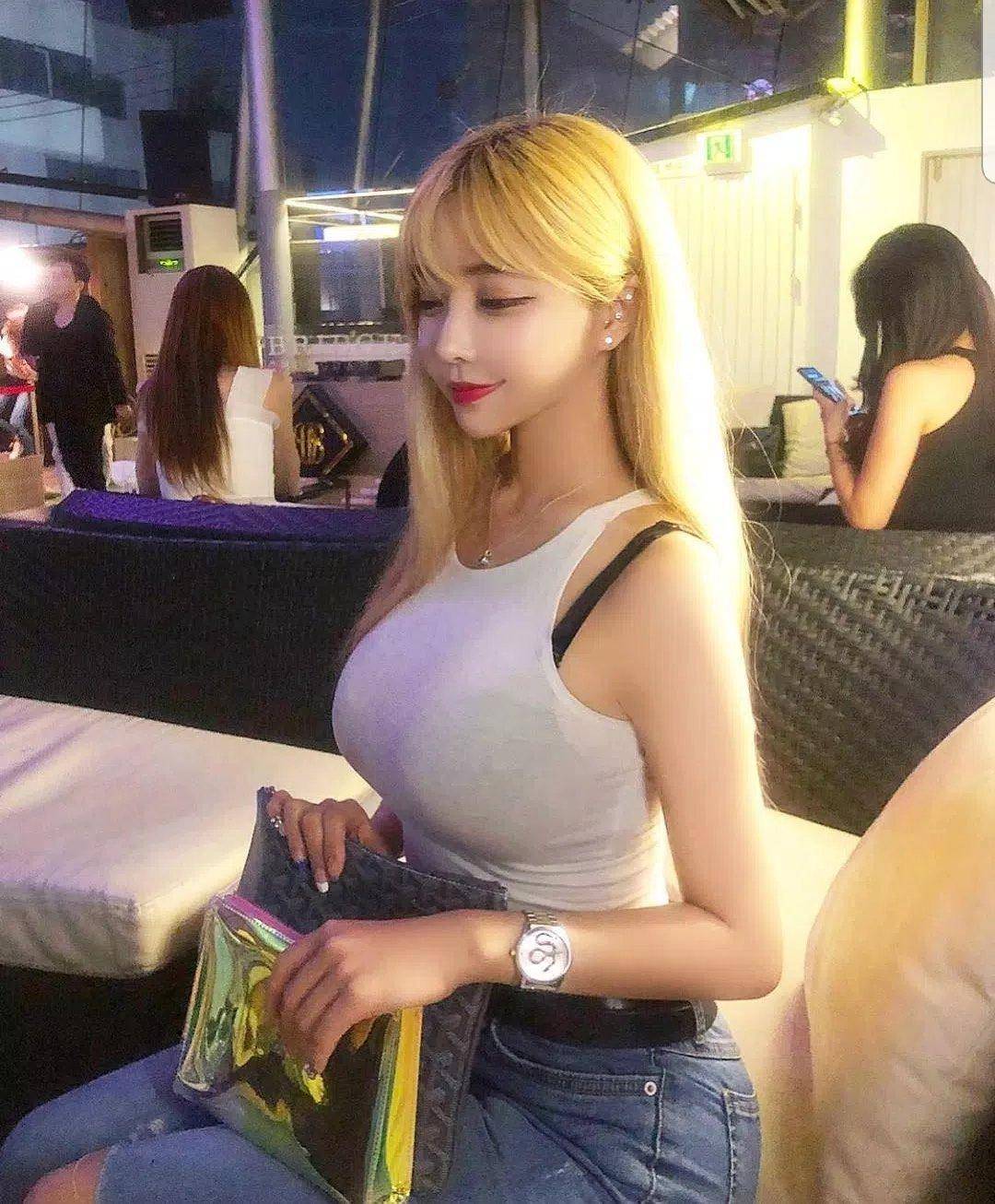 Hidden gems | Scrolller