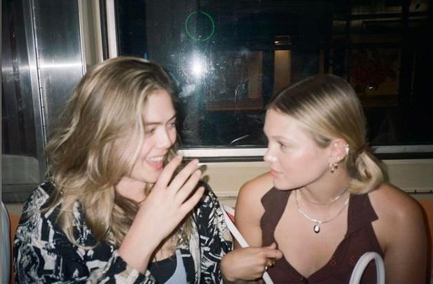 High on the Subway | Scrolller