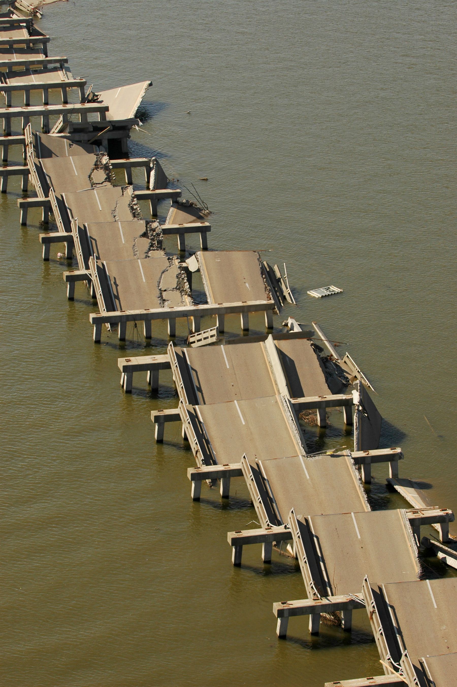 Highway I-90 after Hurricane Katrina [1800x2700] | Scrolller