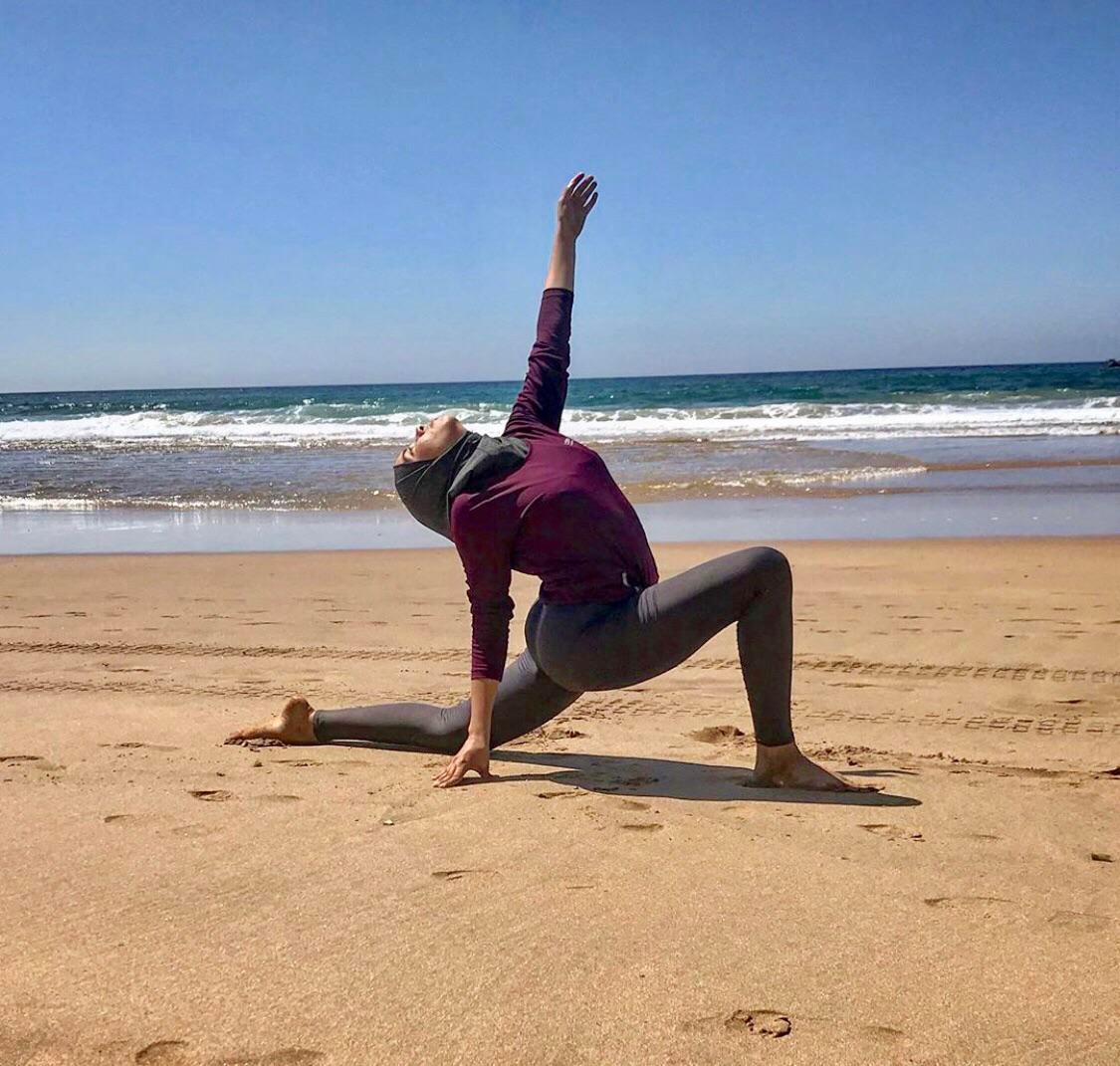 Hijab yoga | Scrolller