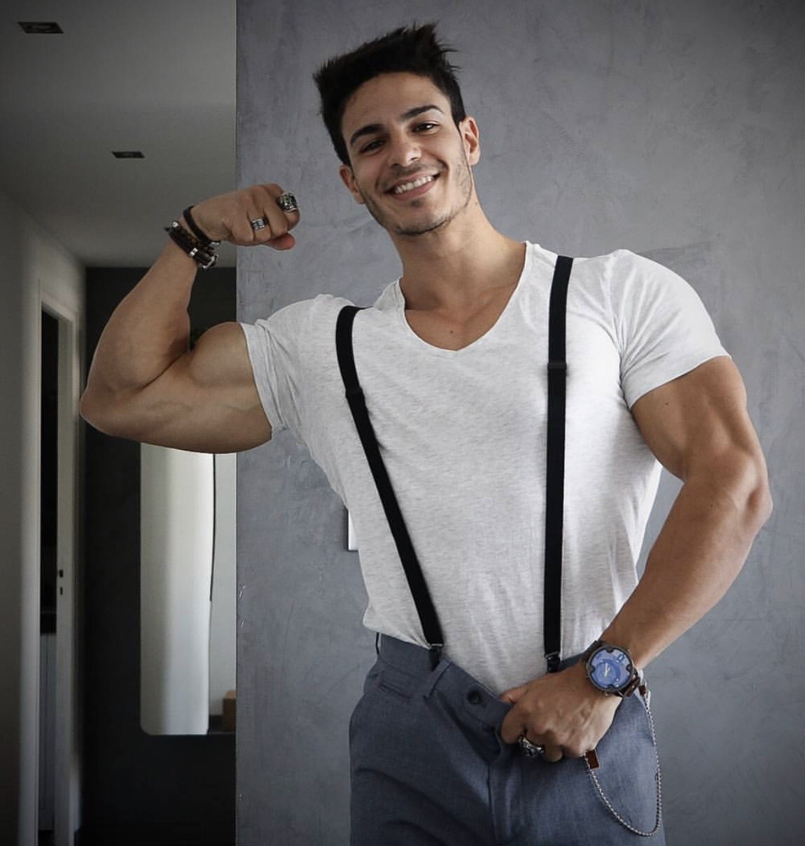 Hipster Muscles | Scrolller