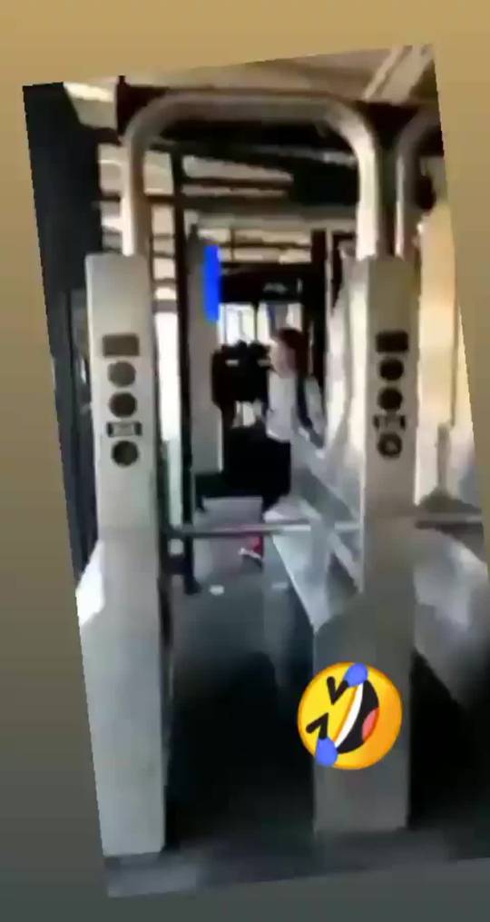 HMC while i jump bypass these fares | Scrolller