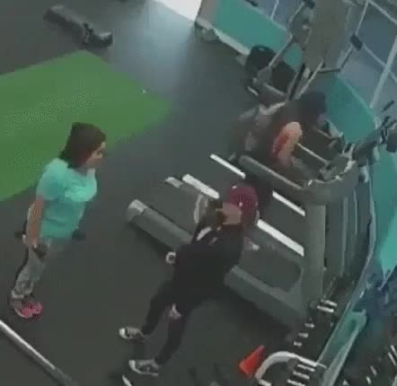 HMC while I take a selfie at the gym | Scrolller