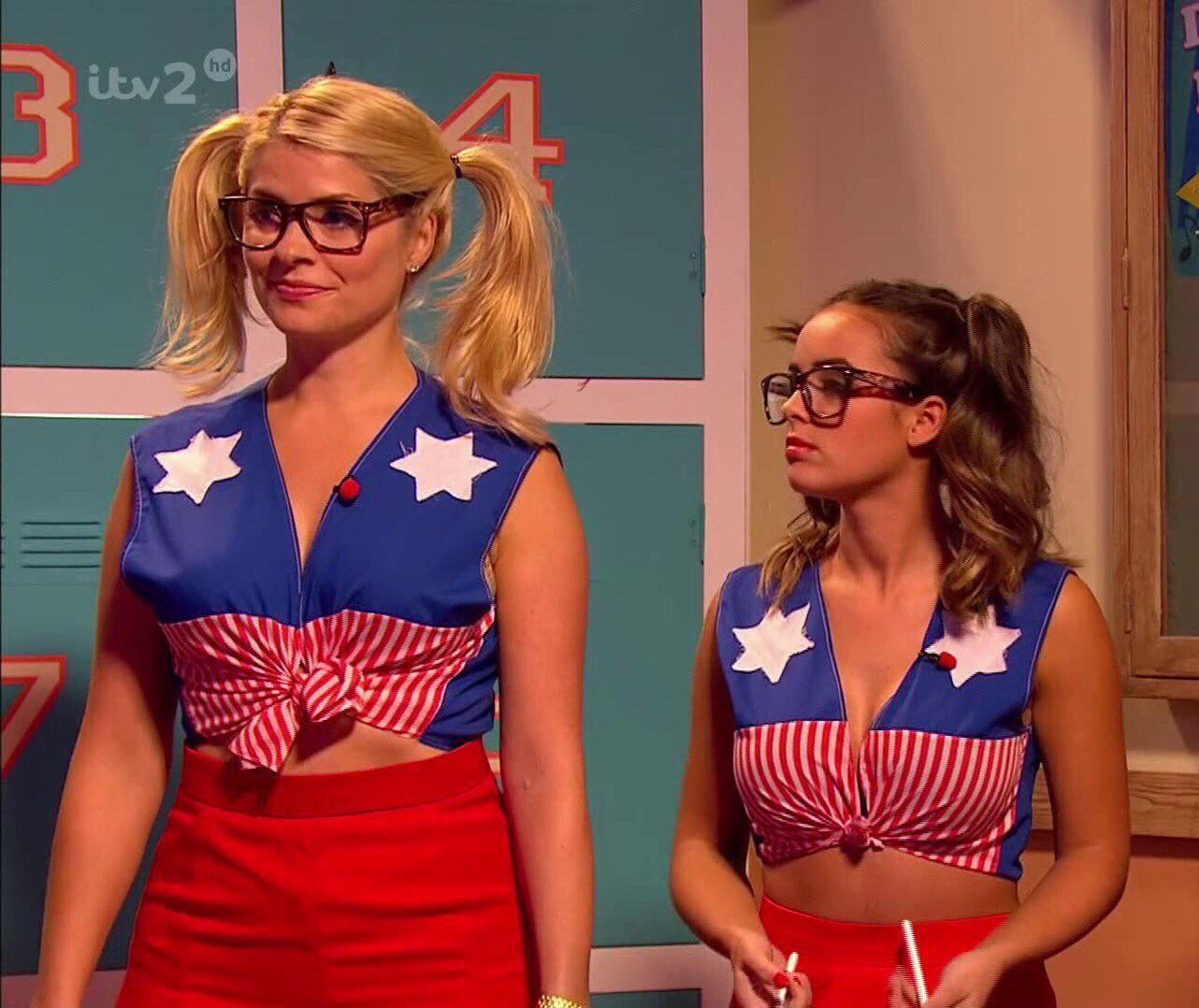 Cheerleading with Georgia | Scrolller