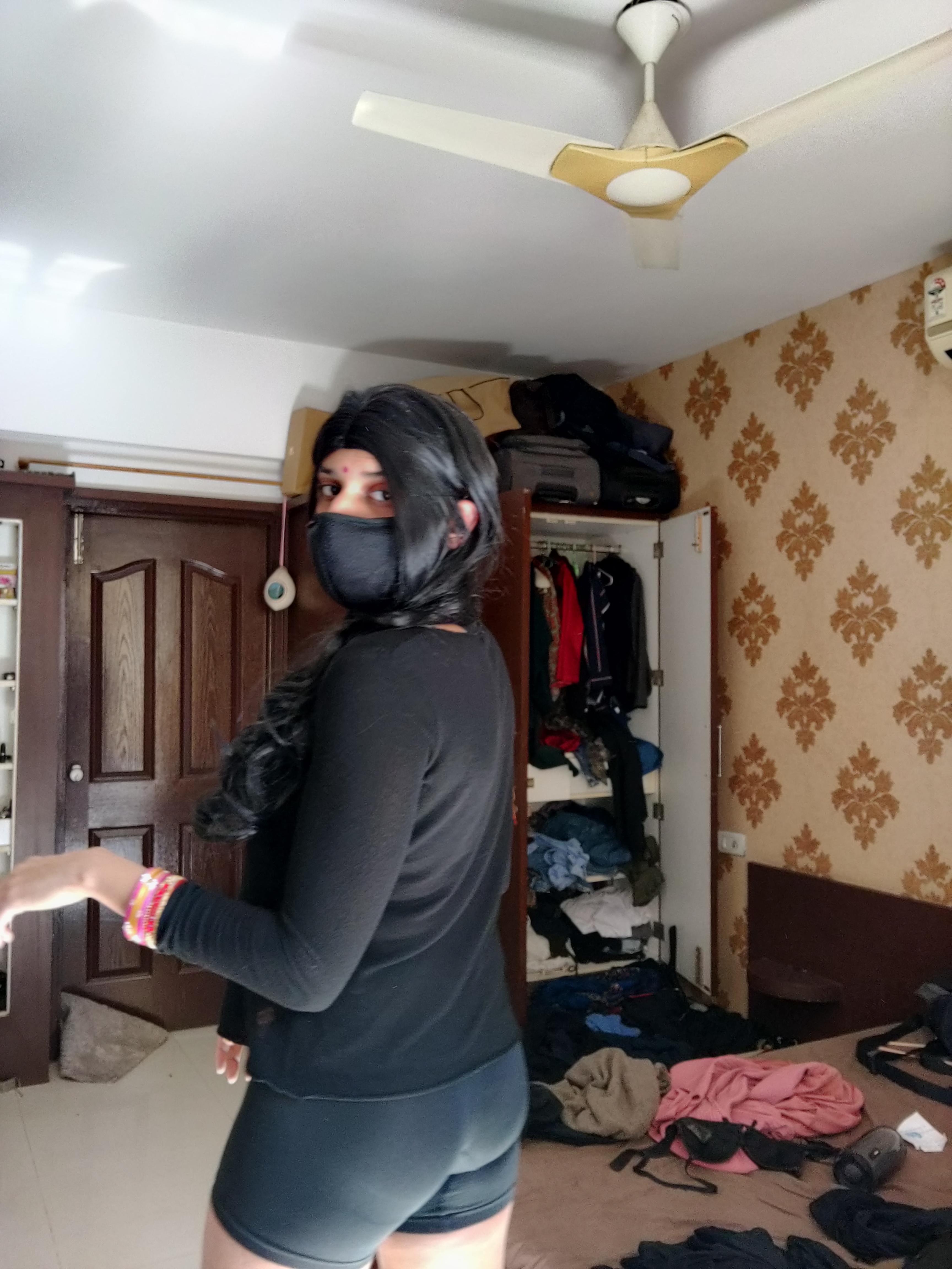 Home alone | Scrolller