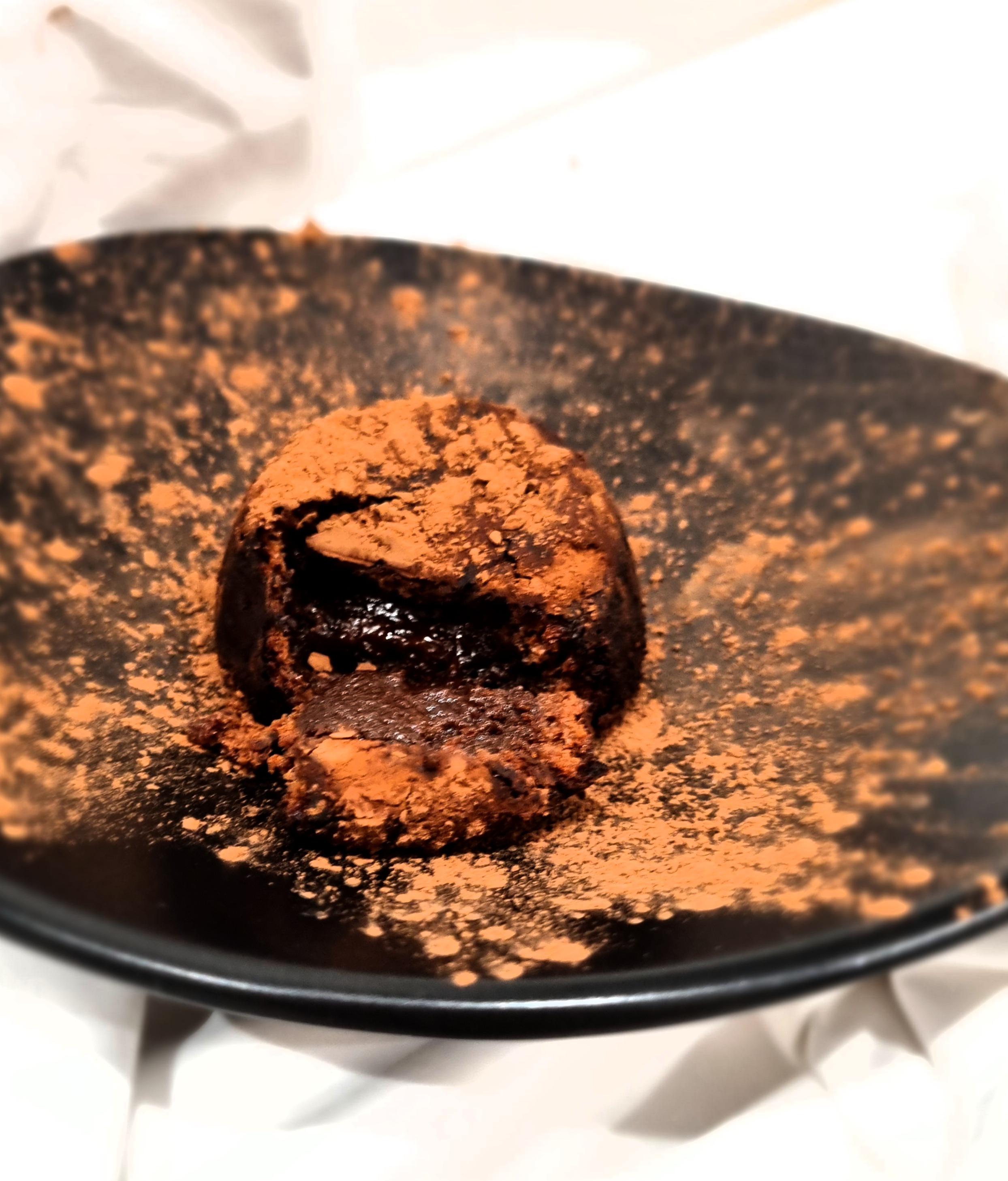 [Homemade] Ooey Gooey Molten Lava Cake | Scrolller