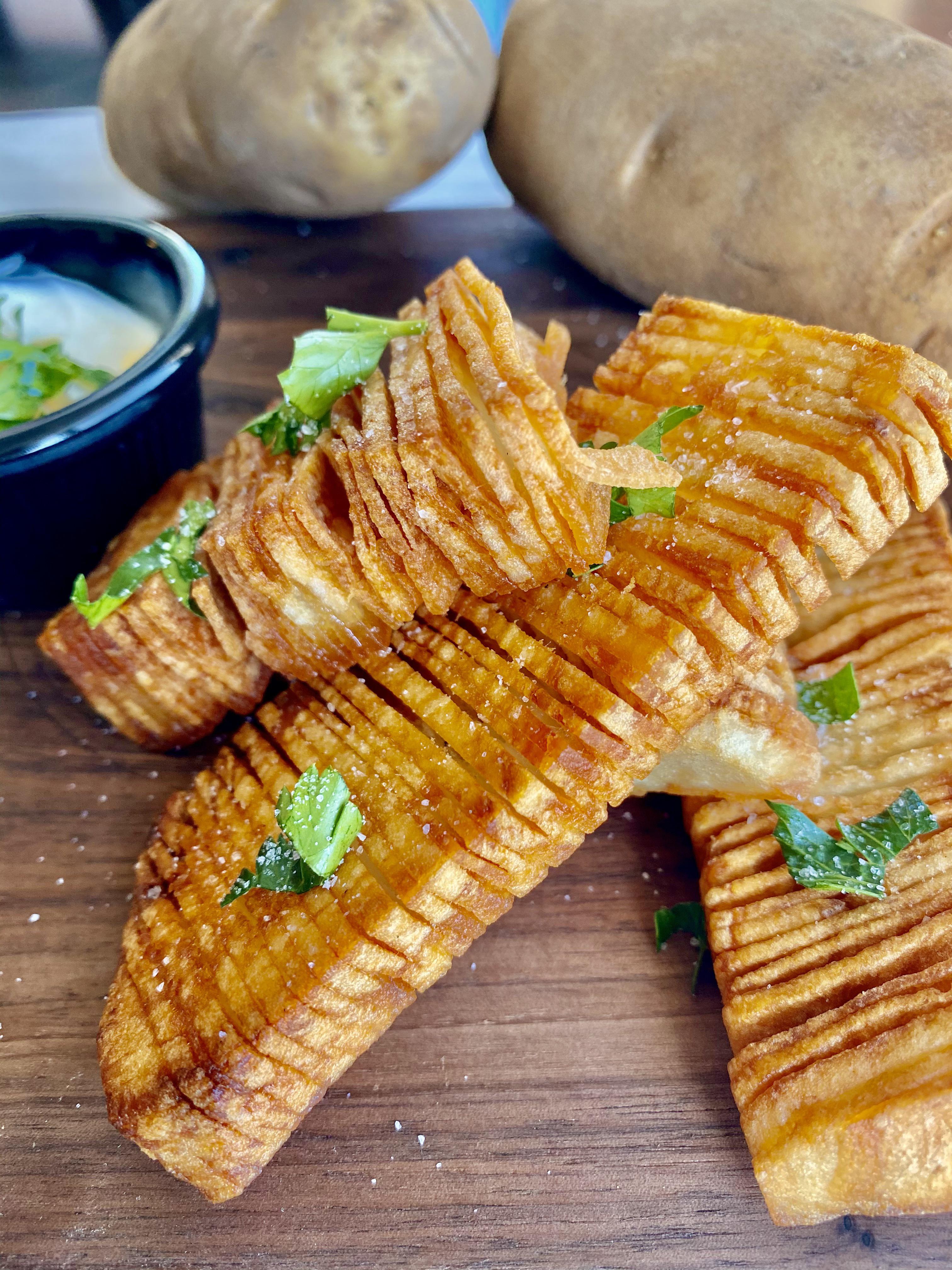 [homemade] viral crunchy potatoes | Scrolller