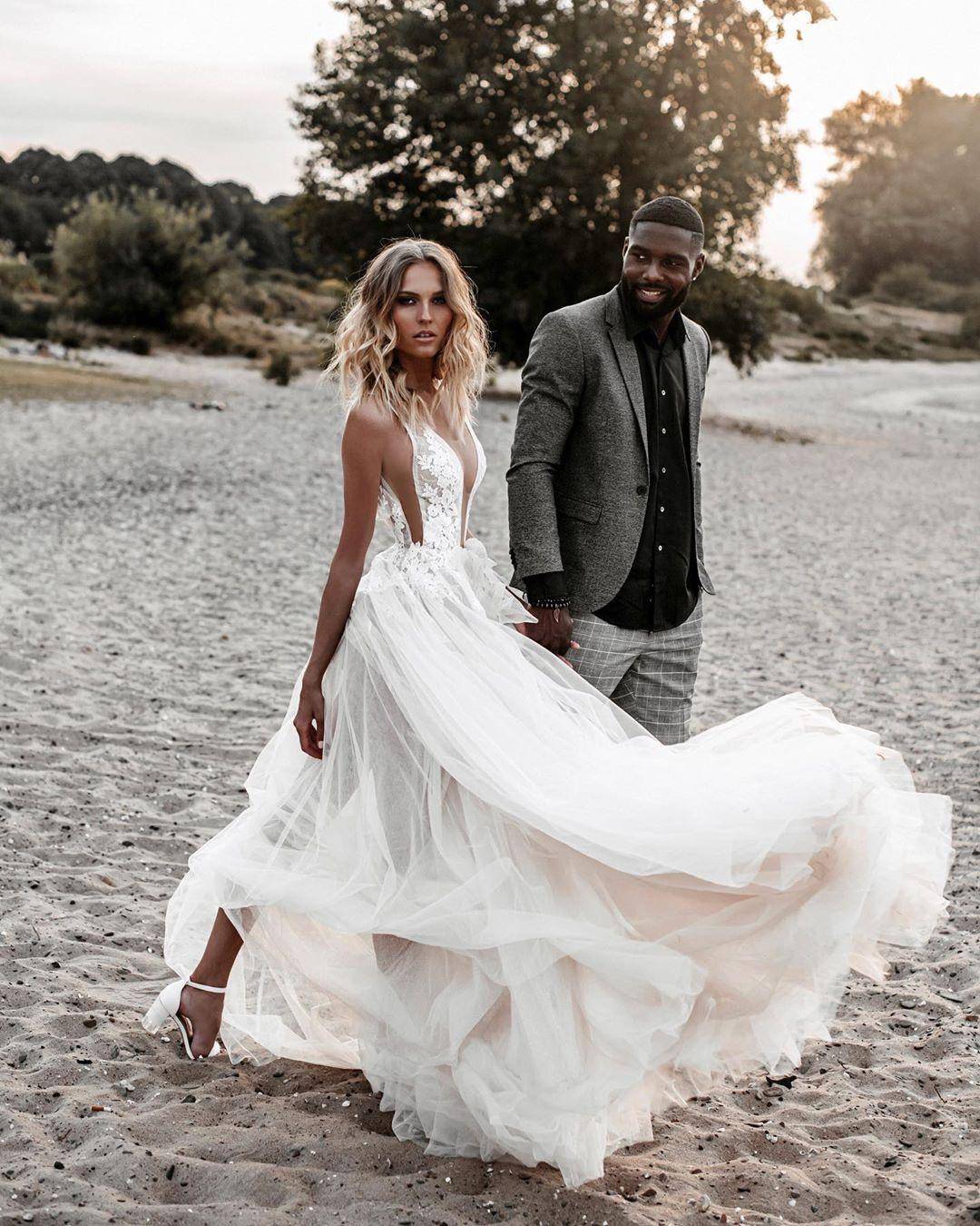 Honeymoon photos | Scrolller