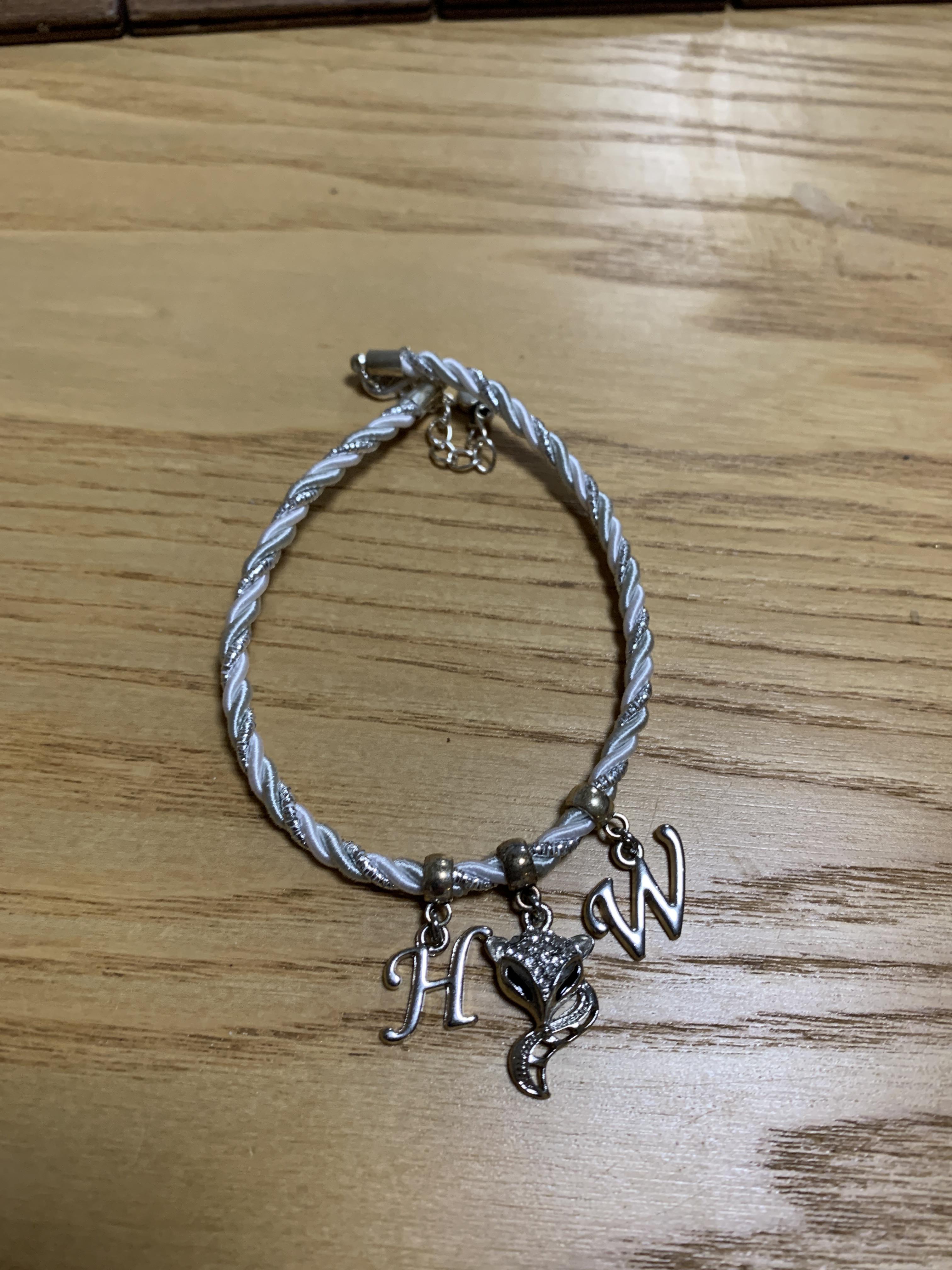 Hopefully the new anklet attracts some attention🤤😍 | Scrolller