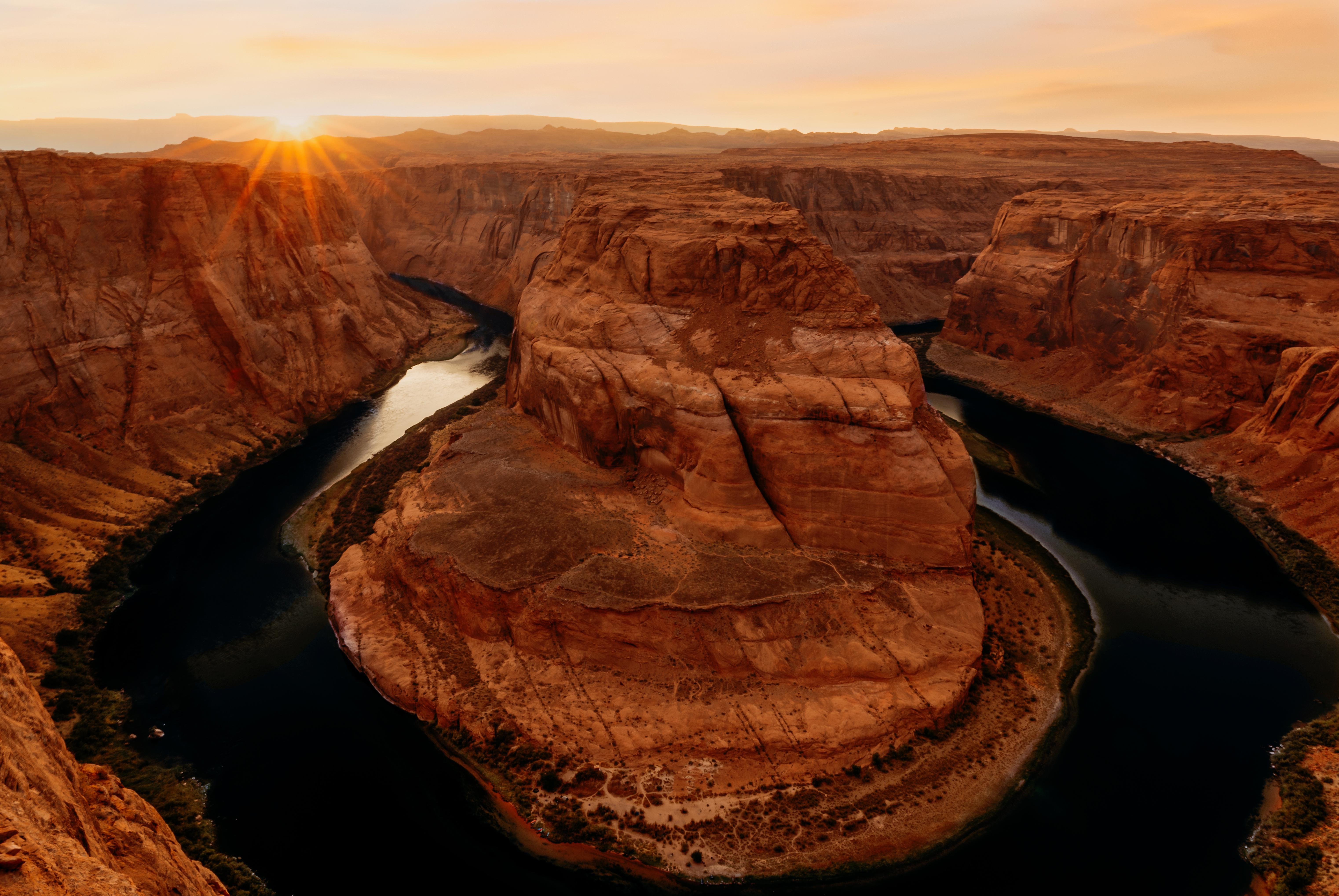 Horseshoe Bend at Sunset [OC 6088 x 4074] | Scrolller