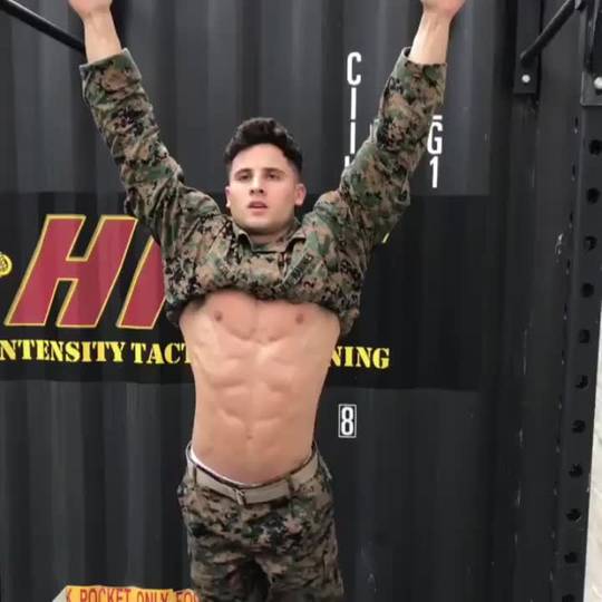 Hot Abs Hot Boy | Scrolller